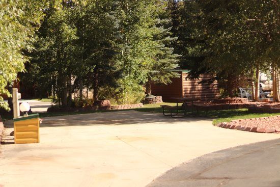 Deluxe Pull In Site 322 | Tiger Run Resort