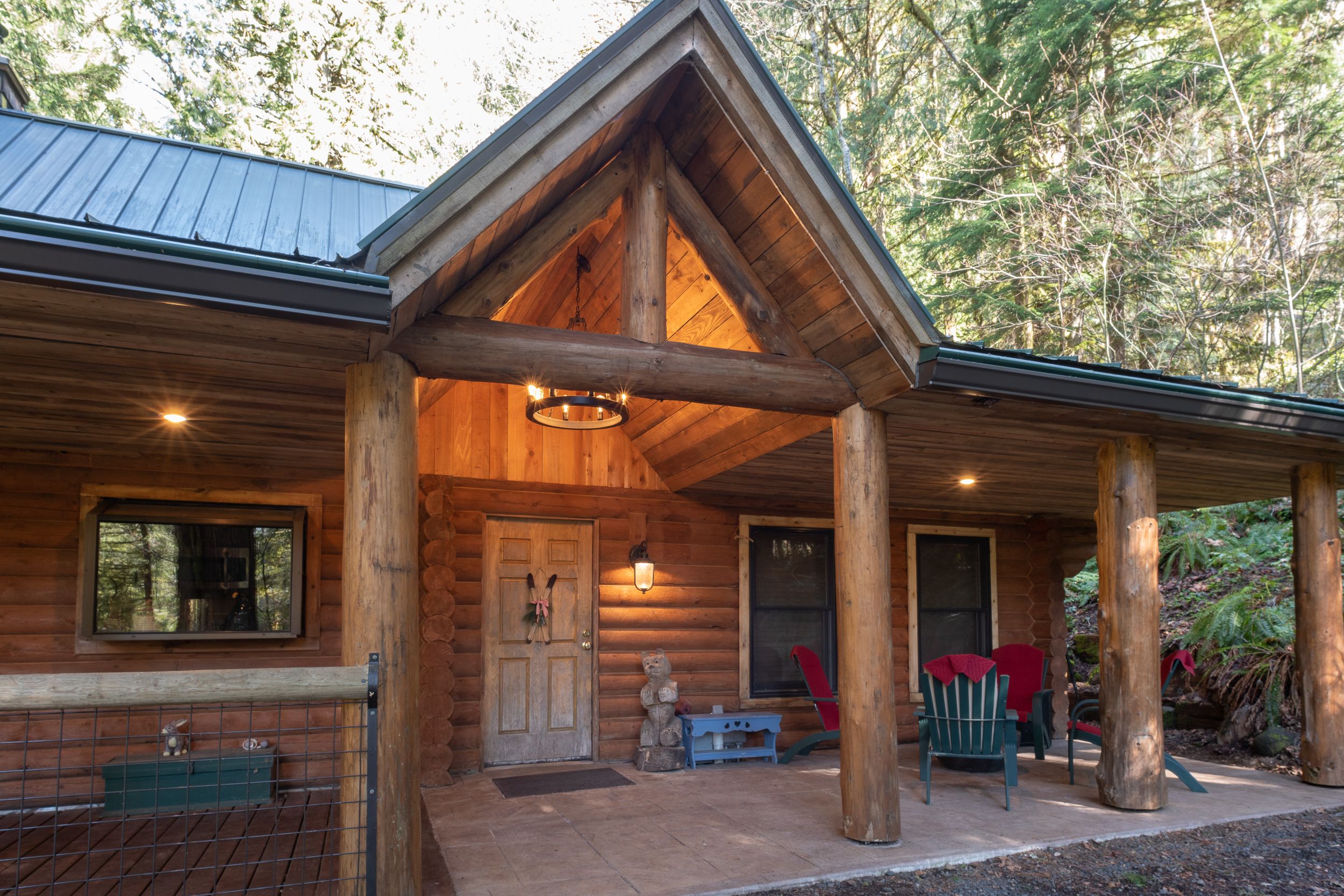 Whispering Cedars Log Cabin | All Seasons Vacation Rentals