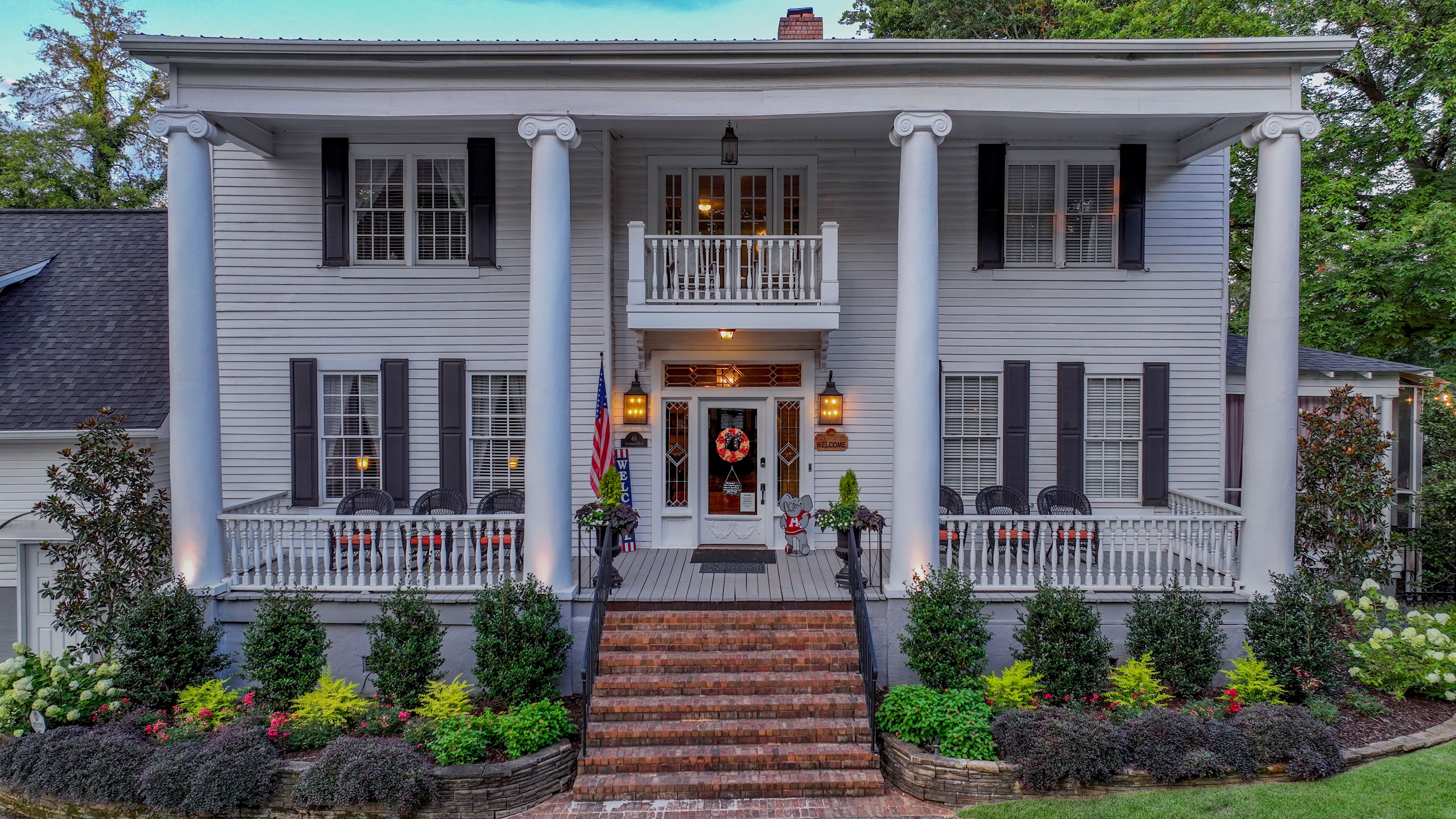 Bama B&B - Sweet Home Alabama Suite | Bama Bed and Breakfast