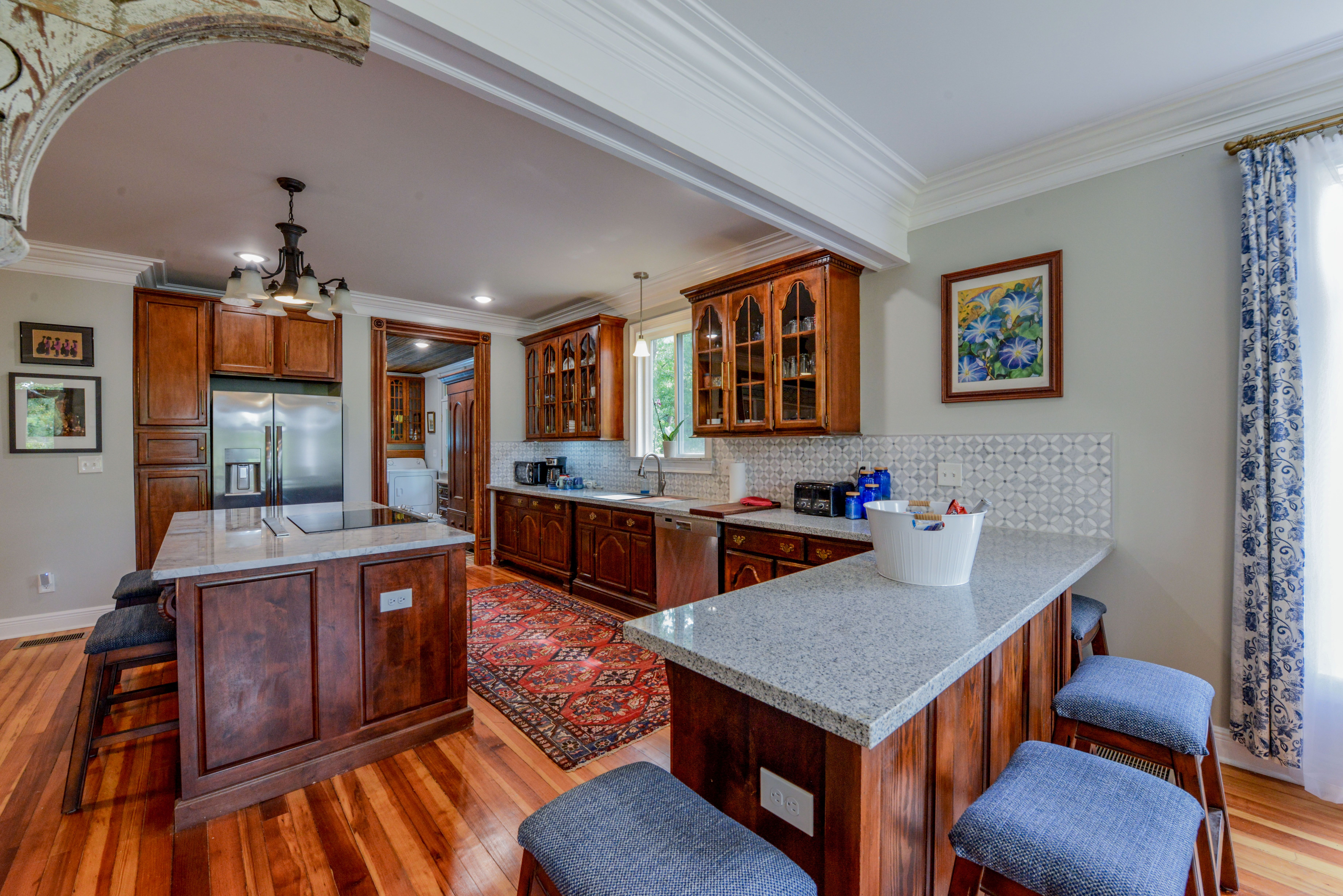 Firefly Lake House | Bama Bed and Breakfast