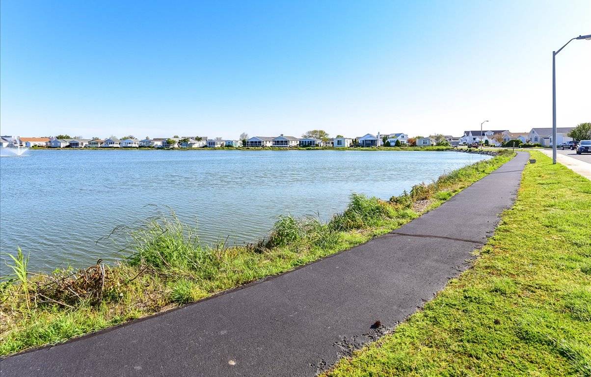 Clamshell House | Benchmark Property Services