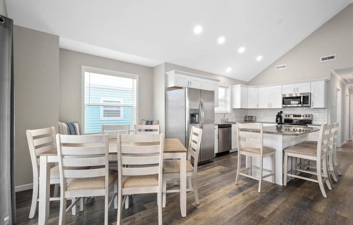 Clamshell House | Benchmark Property Services