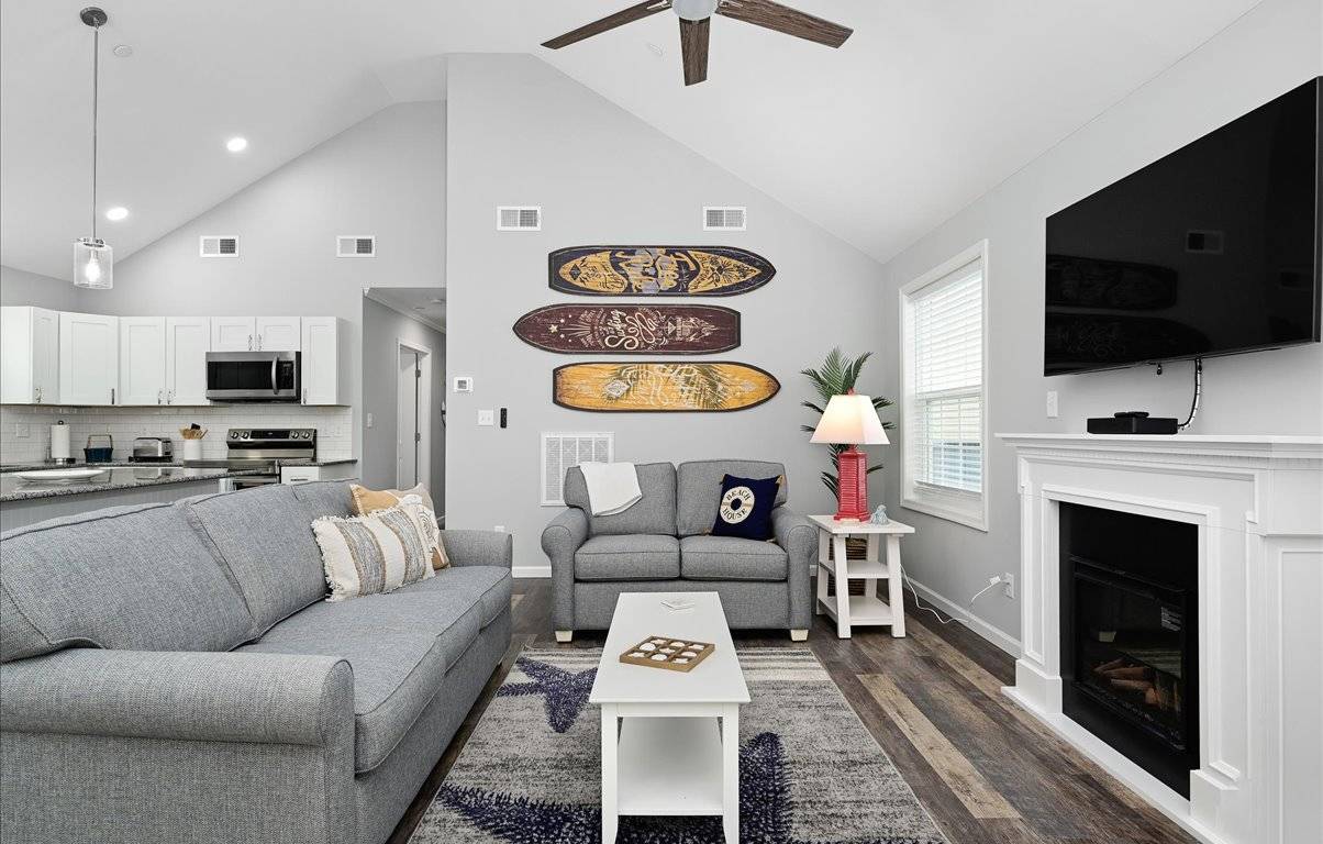 Clamshell House 2 | Benchmark Property Services