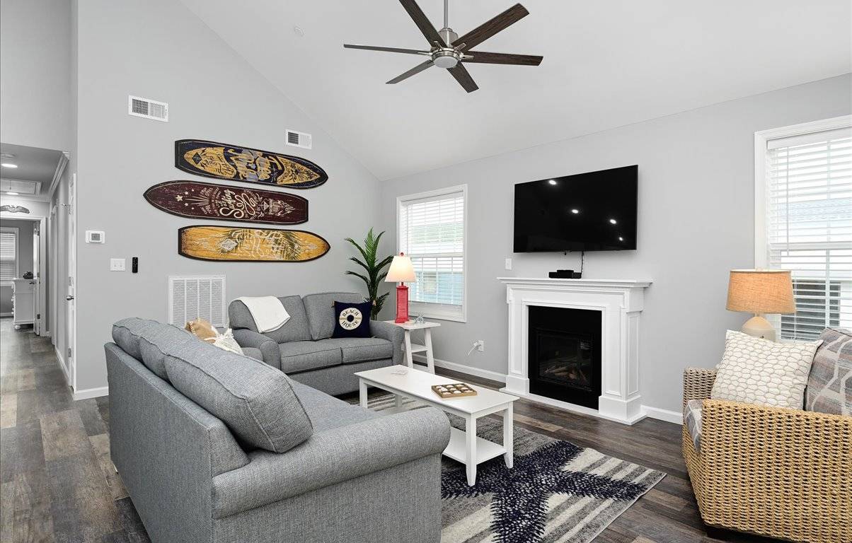 Clamshell House 2 | Benchmark Property Services