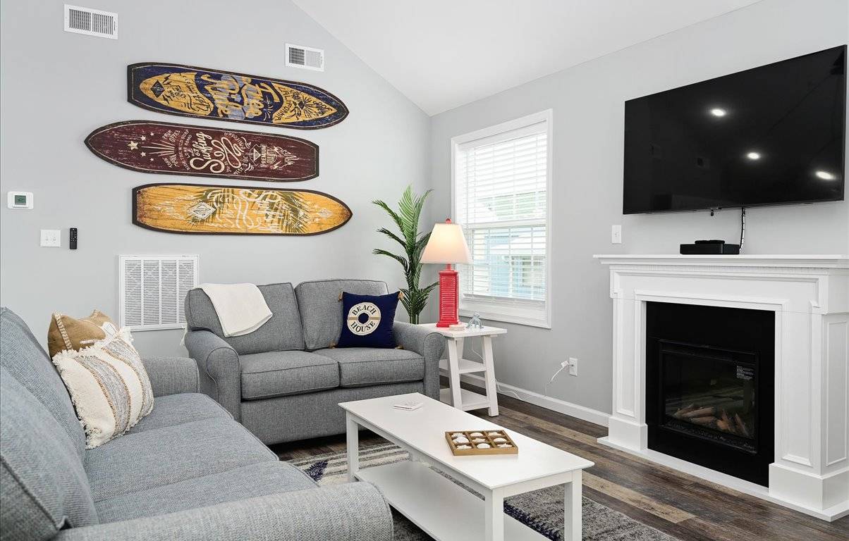 Clamshell House 2 | Benchmark Property Services