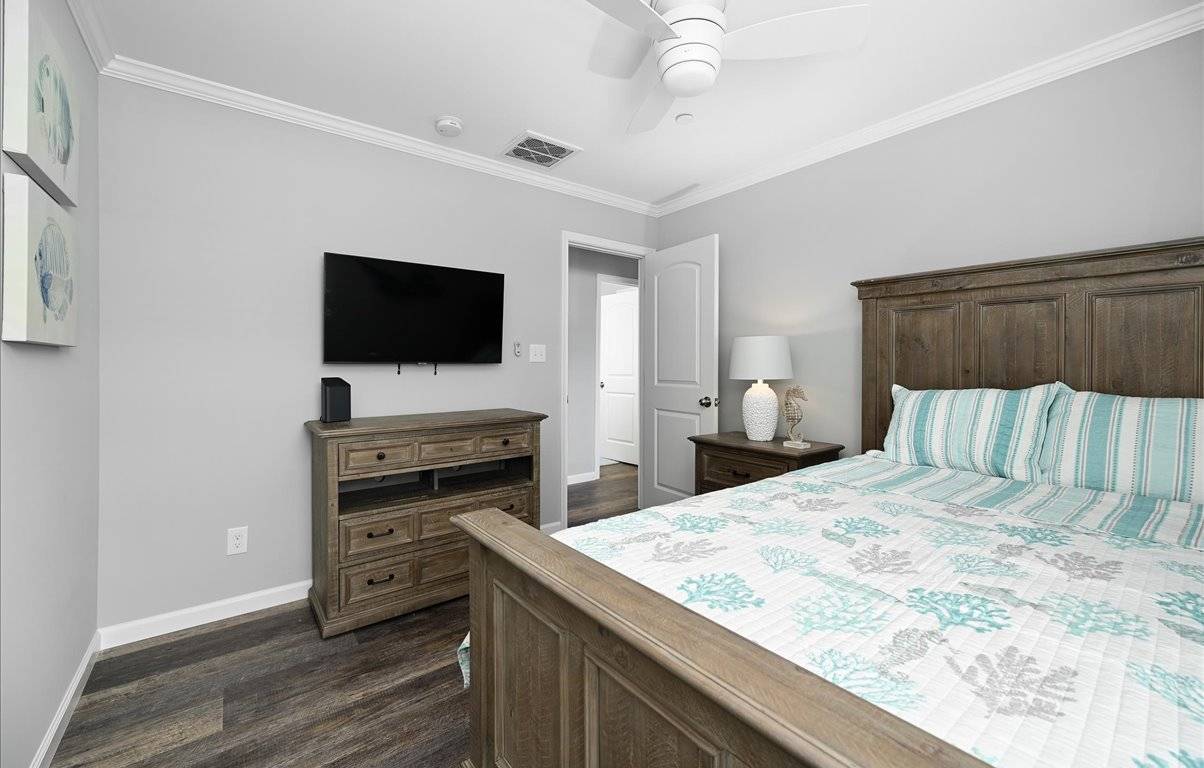 Clamshell House 2 | Benchmark Property Services