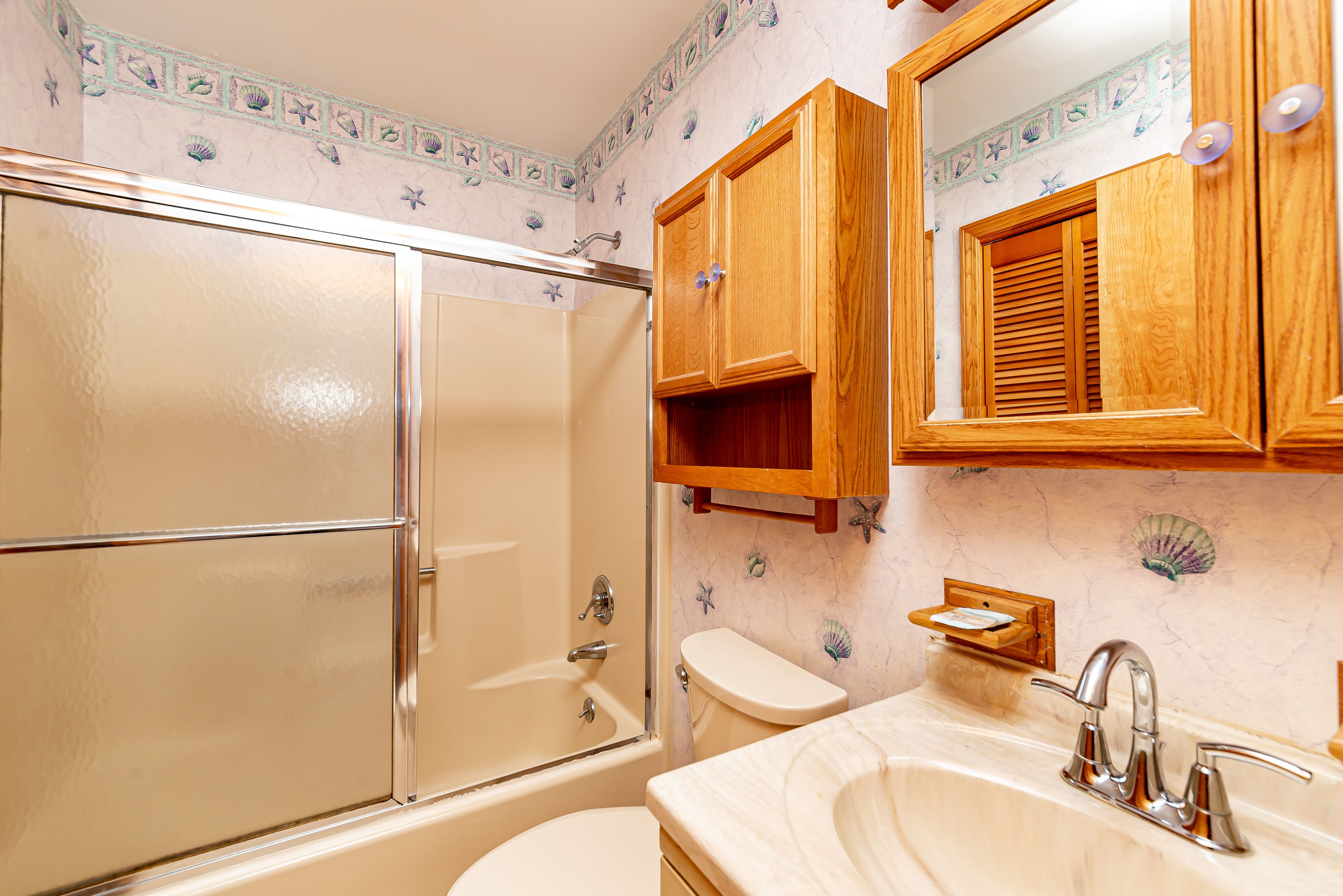 Book Coleman's Beach Front Inn | Oceanfront OBX Vacation Rental