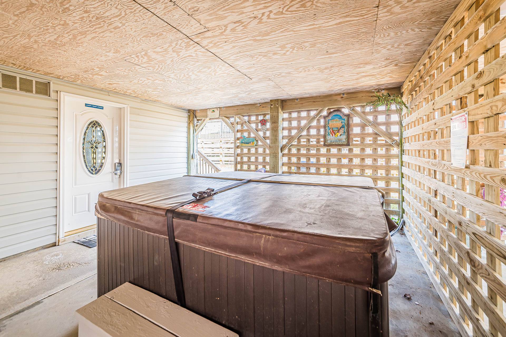 Book Coleman's Beach Front Inn | Oceanfront OBX Vacation Rental