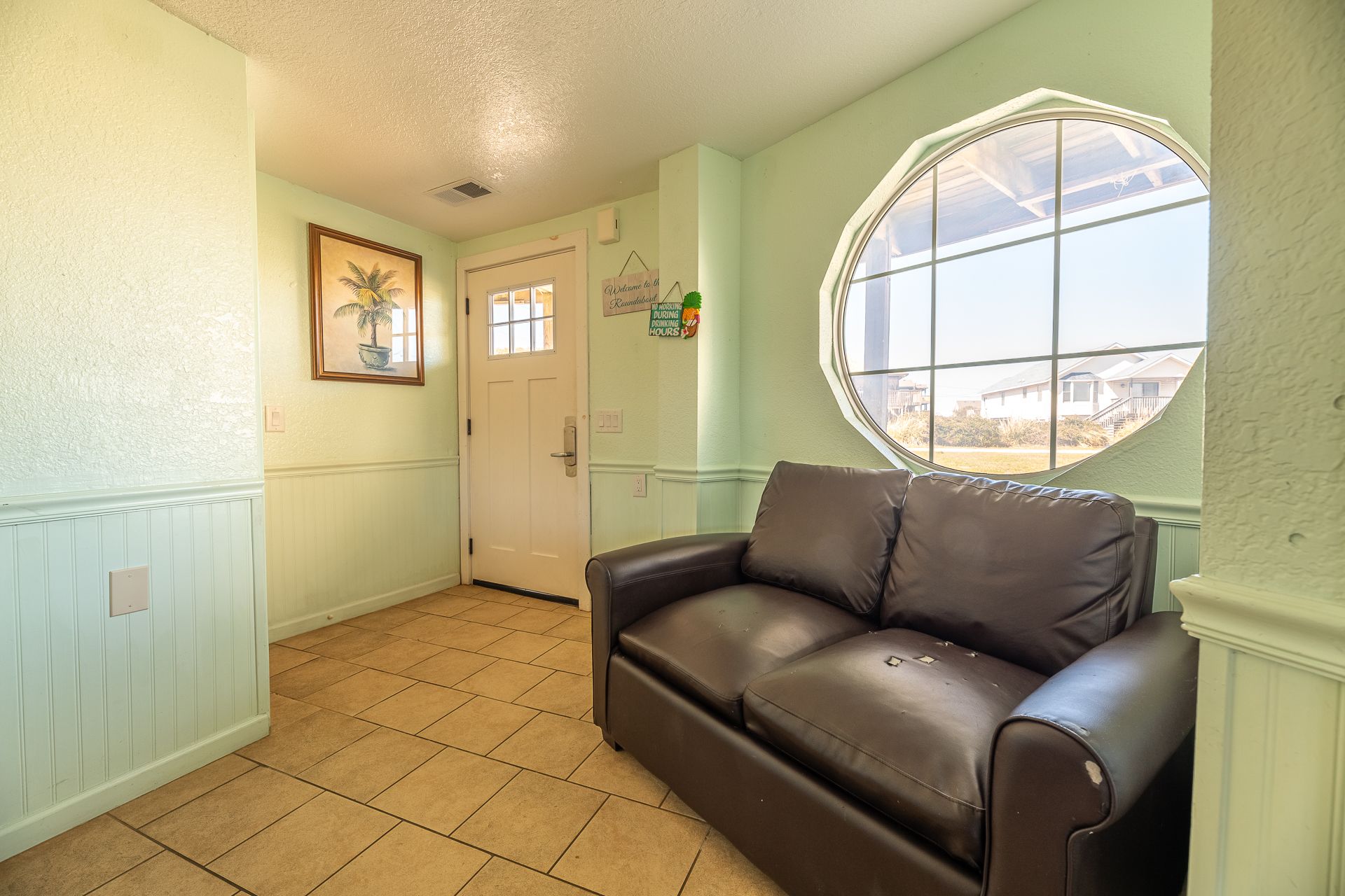 Book Roundabout Resort | Oceanside OBX Vacation Rental