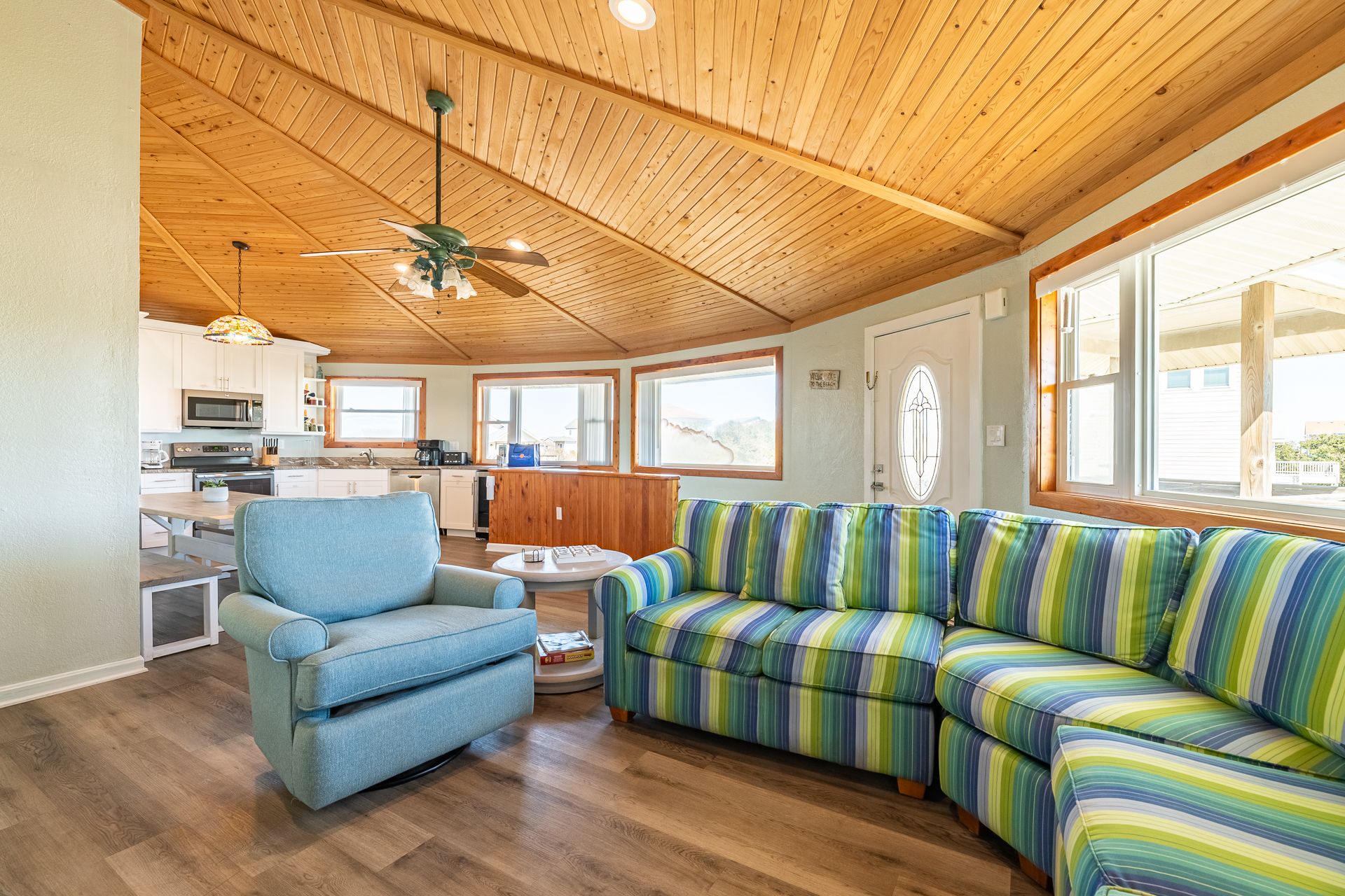 Book Roundabout Resort | Oceanside OBX Vacation Rental