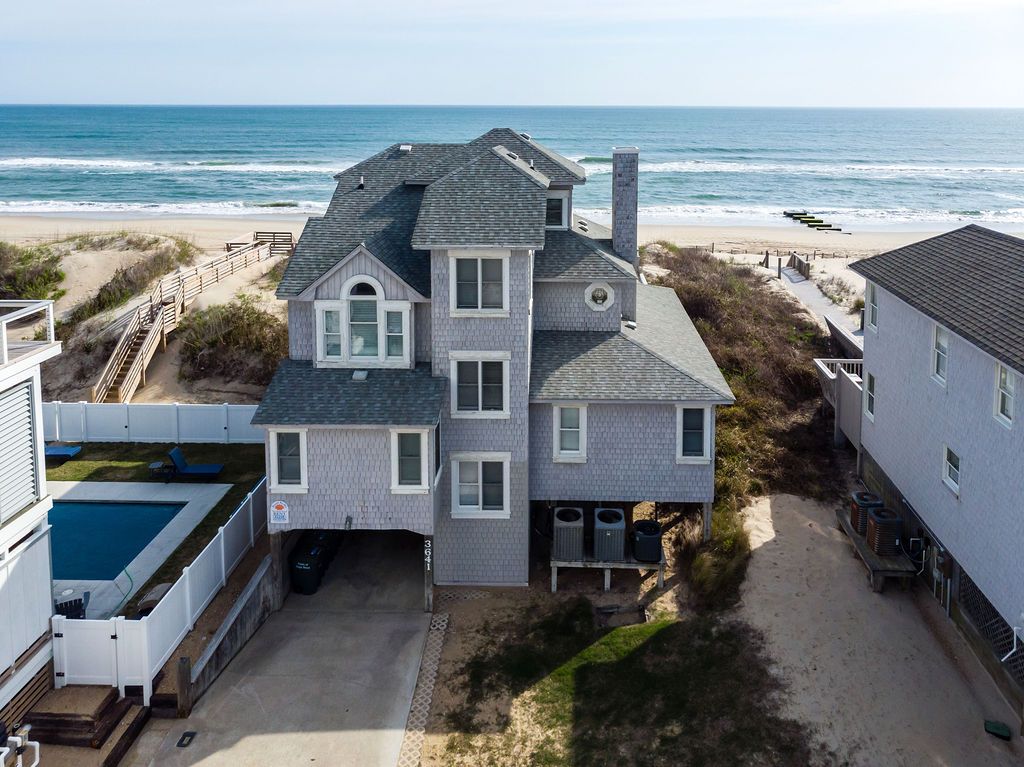 Looking Glass | Oceanfront OBX Vacation Rental