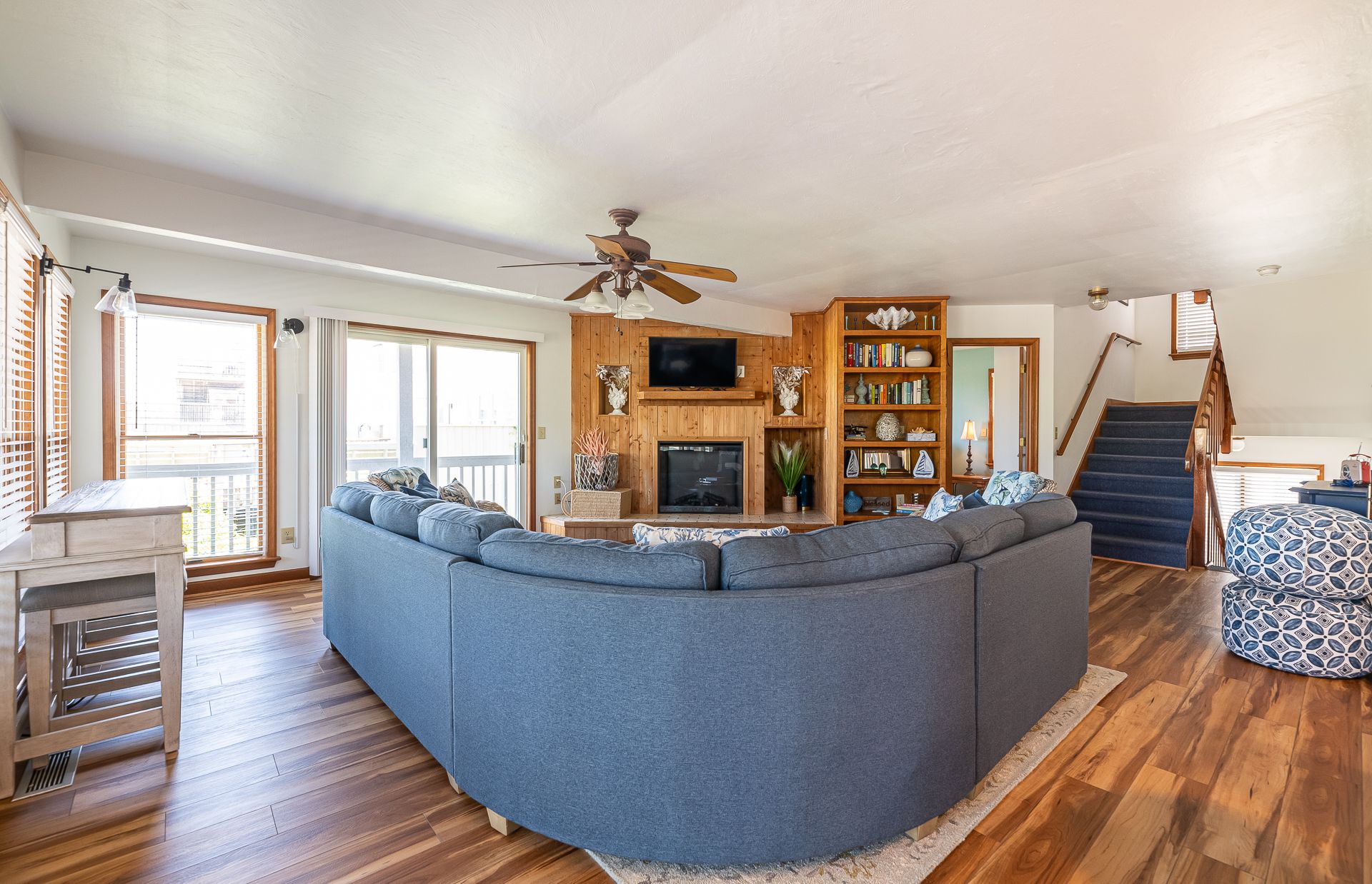 Book Looking Glass | Oceanfront OBX Vacation Rental