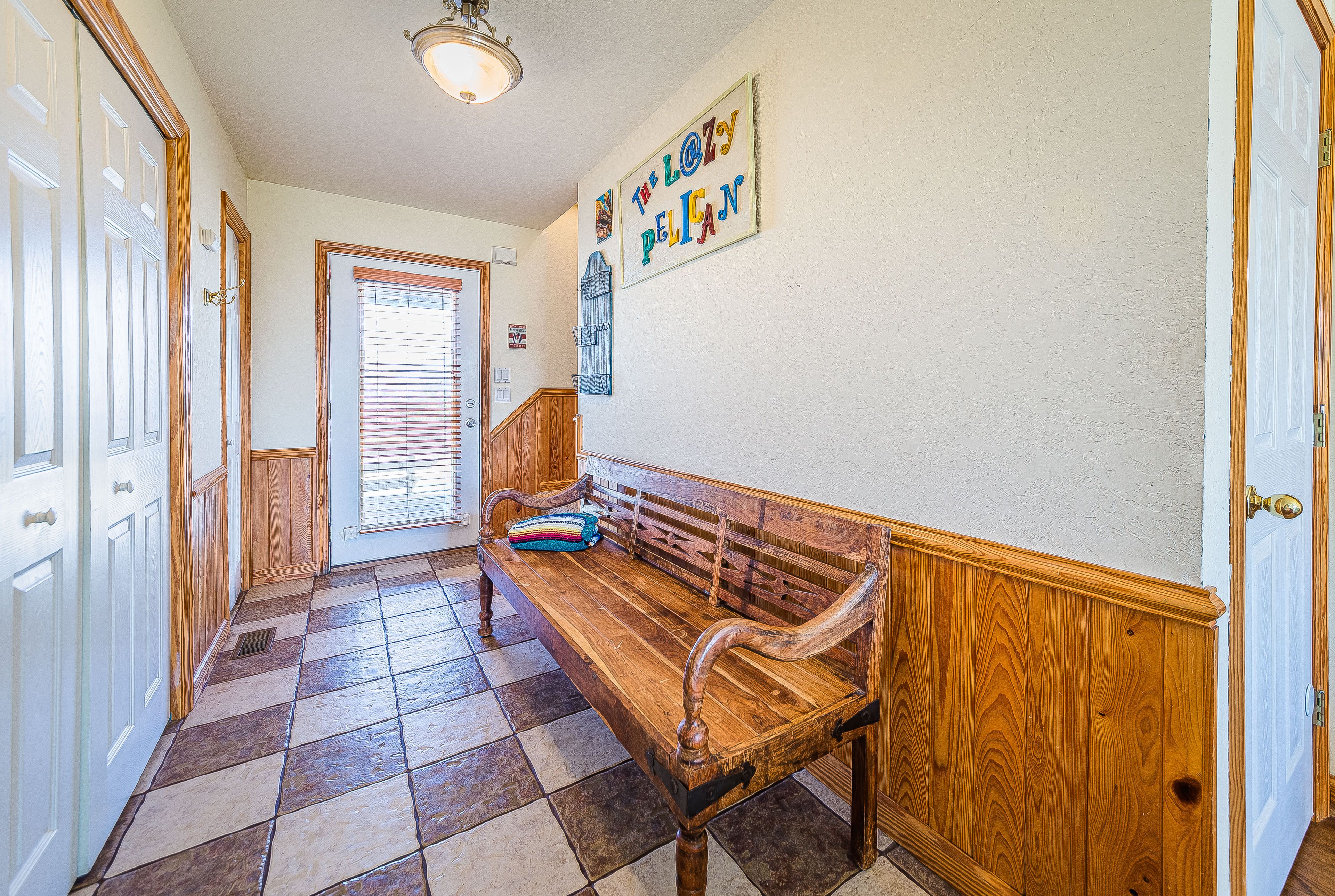 Book Lazy Pelican | Semi-Oceanfront OBX Vacation Rental