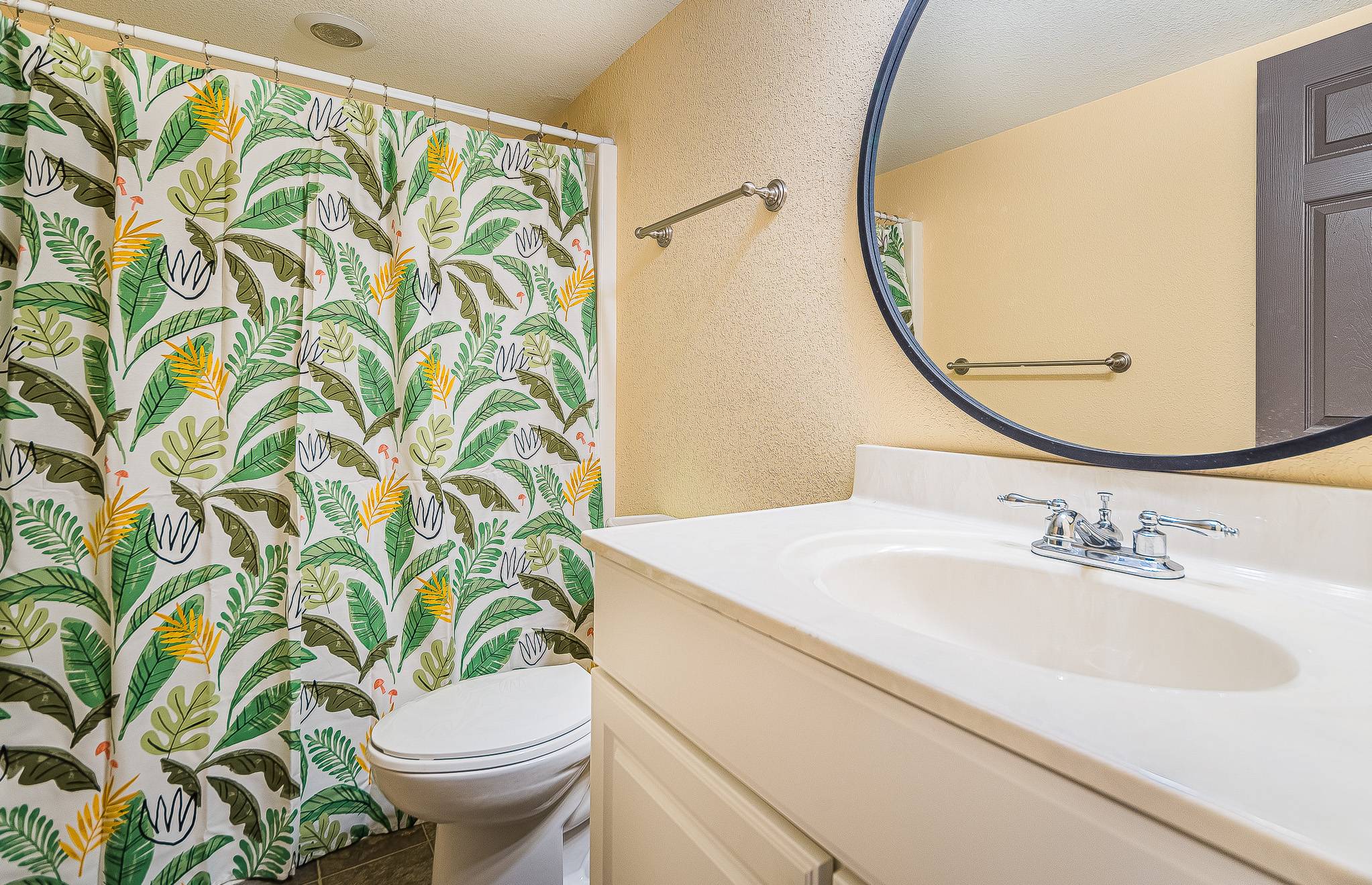 Book Clam I Am | Semi-Oceanfront OBX Vacation Rental