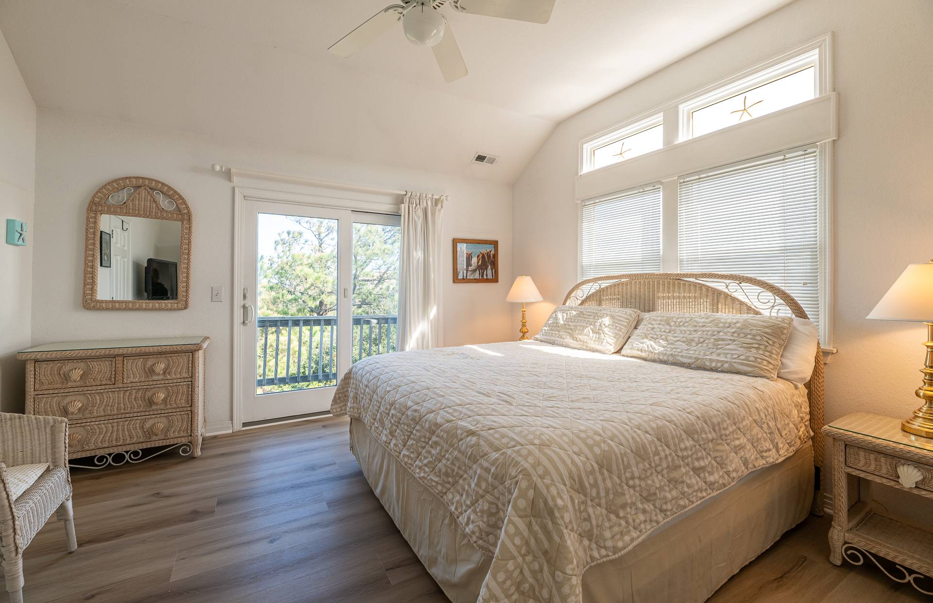 Book The BARNacle | Oceanside OBX Vacation Rental