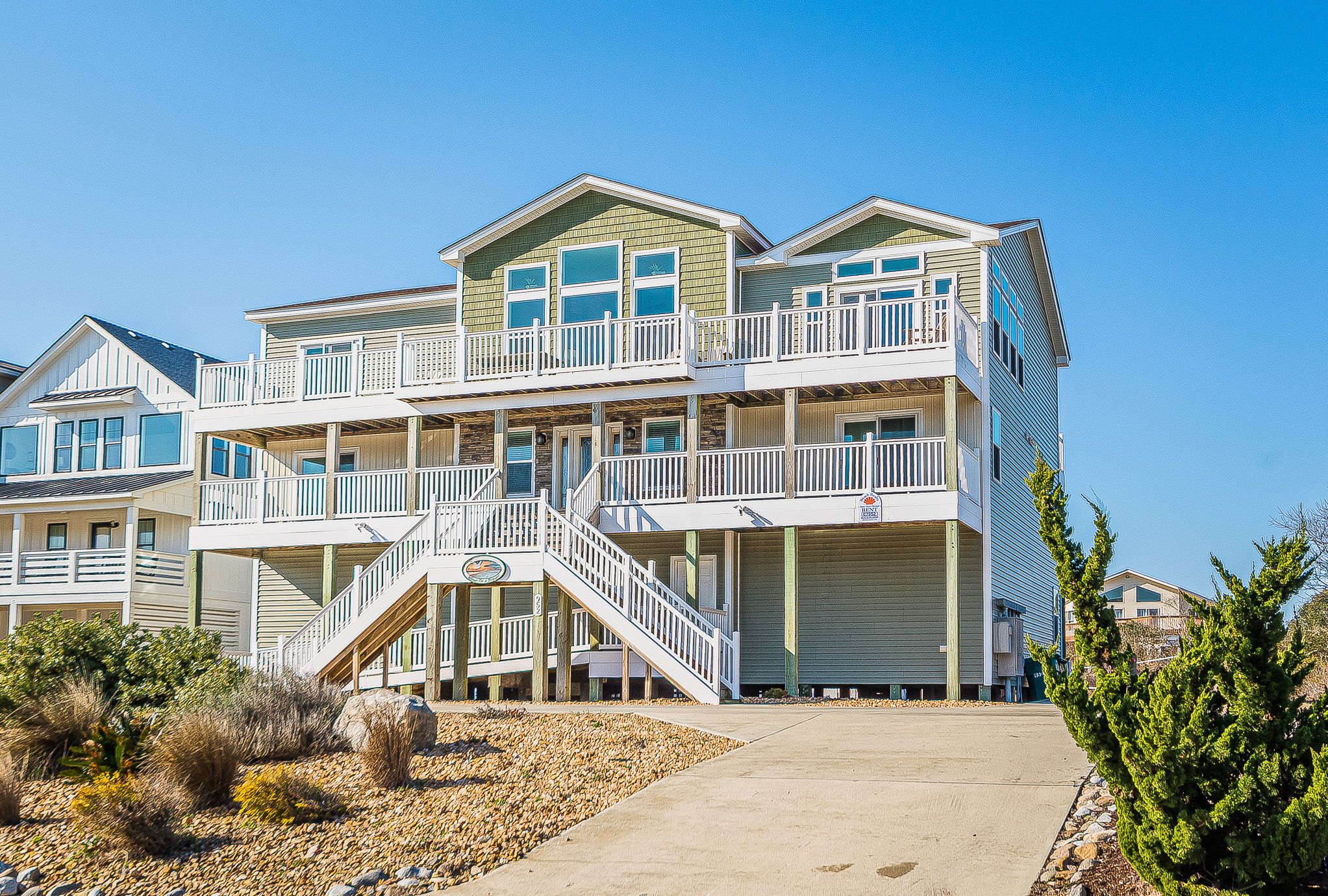 Book Beach Hive | Semi-Oceanfront OBX Vacation Rental