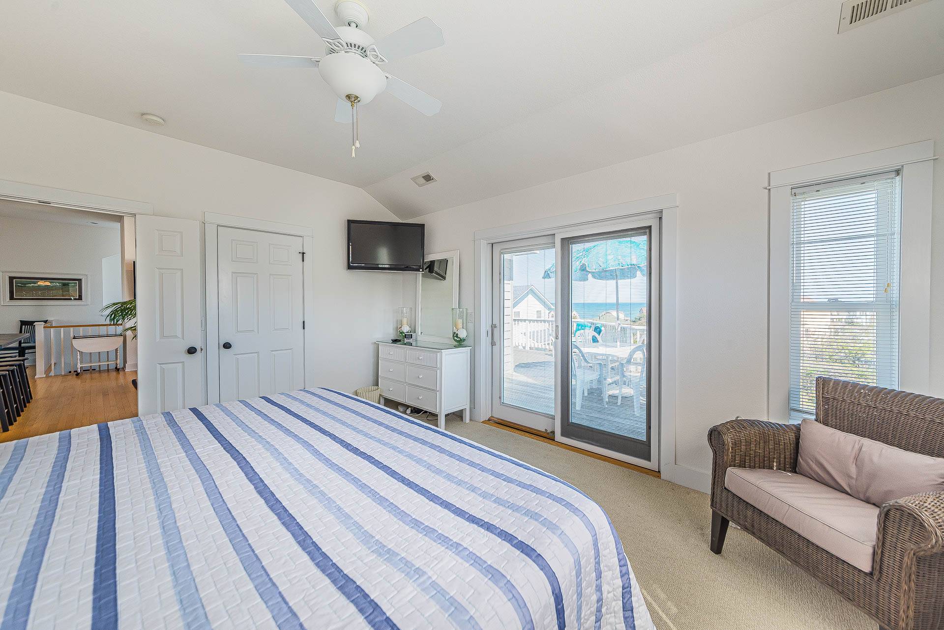 Book Shorehaven Too | Oceanside OBX Vacation Rental