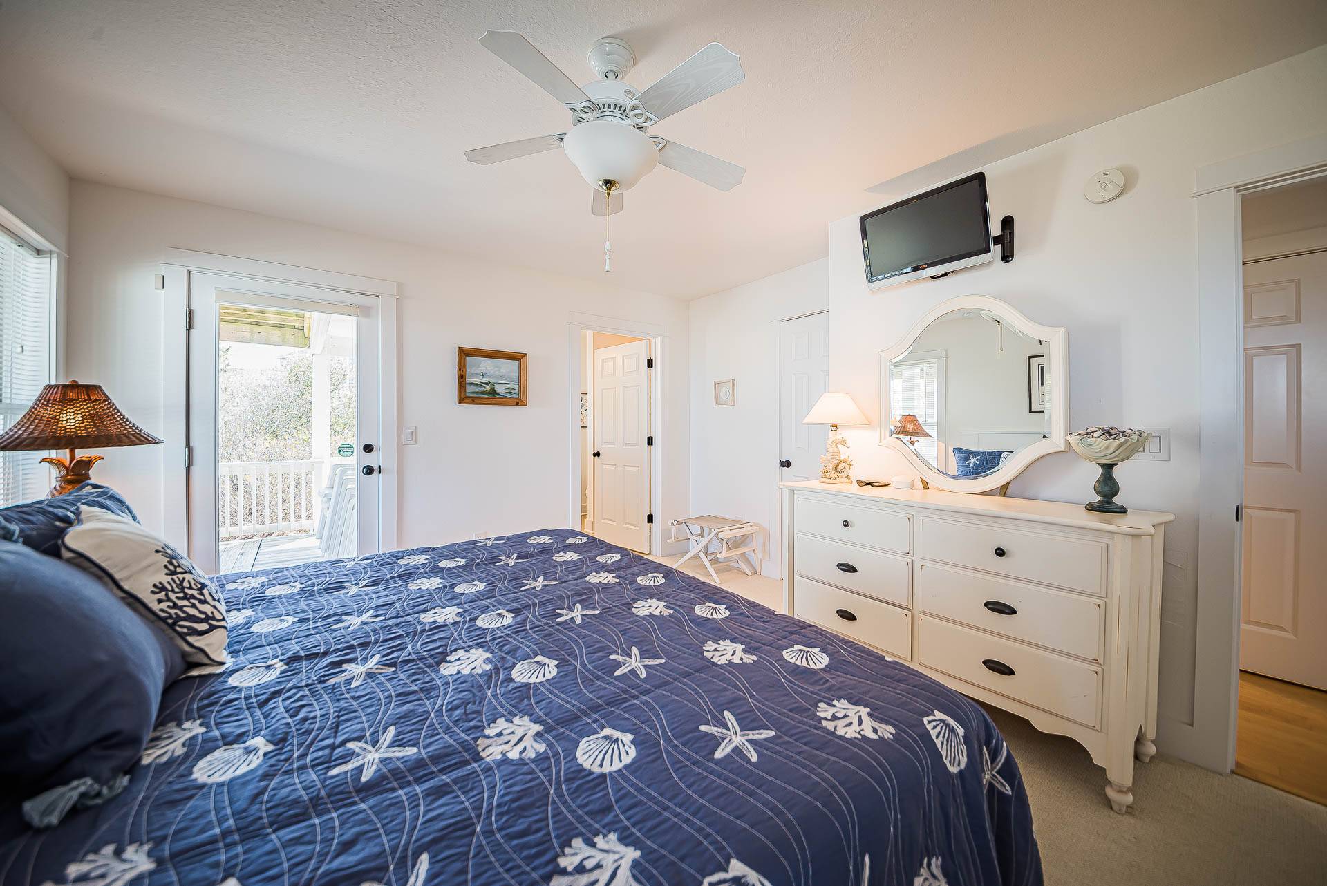 Book Shorehaven Too | Oceanside OBX Vacation Rental