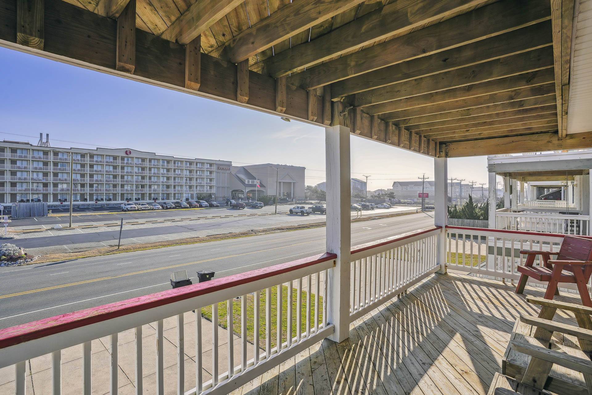 Book The Barnacle Barn | Semi-Oceanfront OBX Vacation Rental