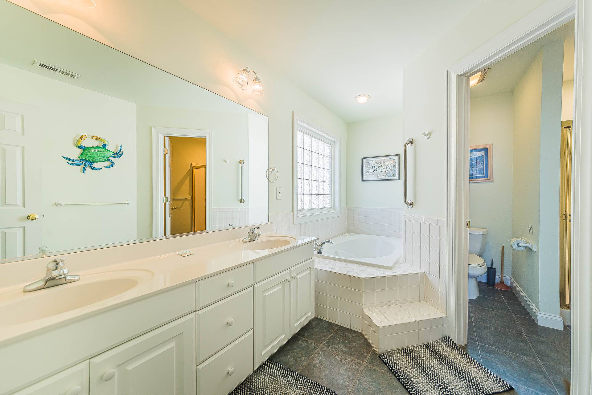 Book Shell Town | Oceanside OBX Vacation Rental