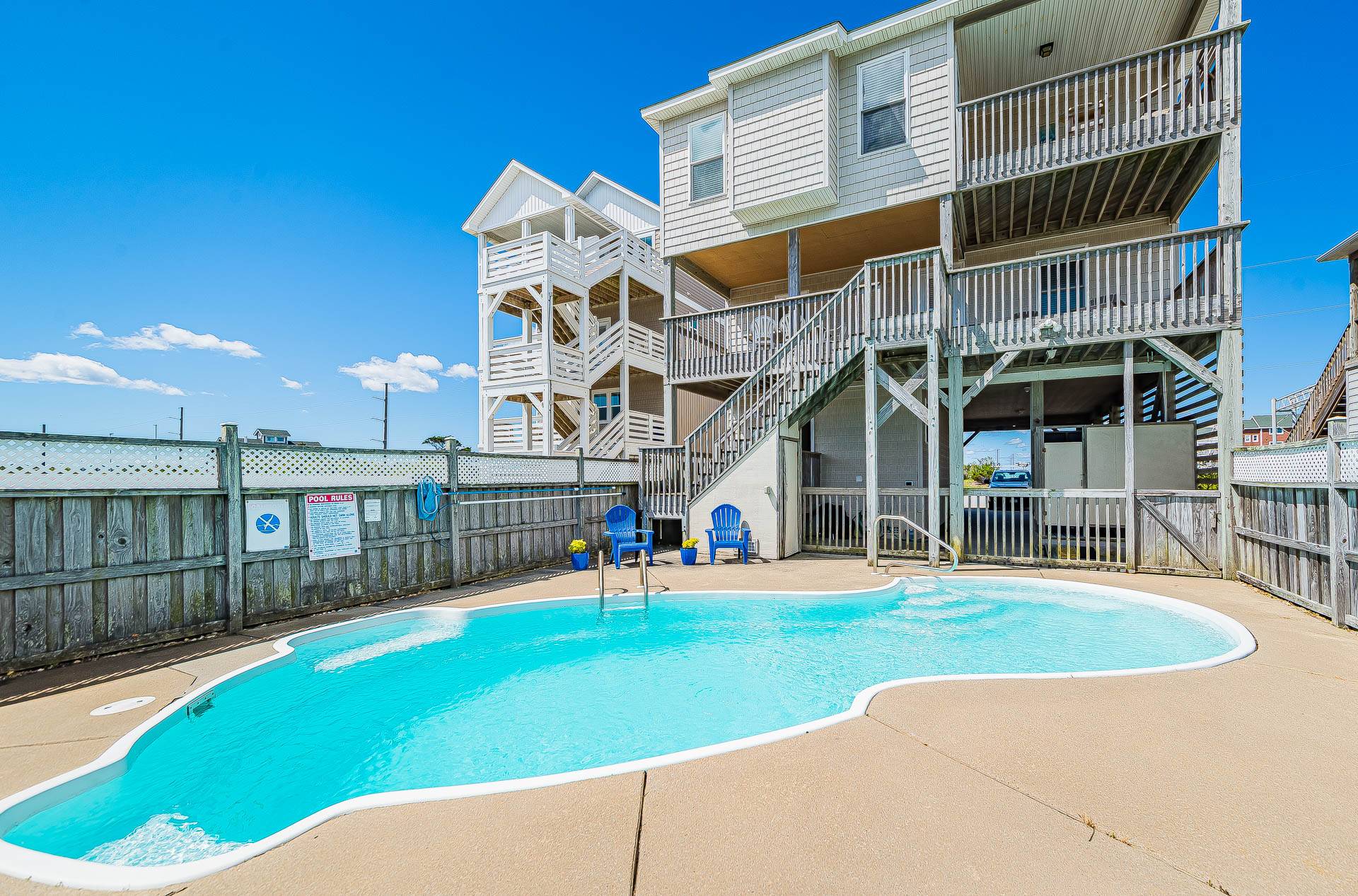 Book Shell Town | Oceanside OBX Vacation Rental