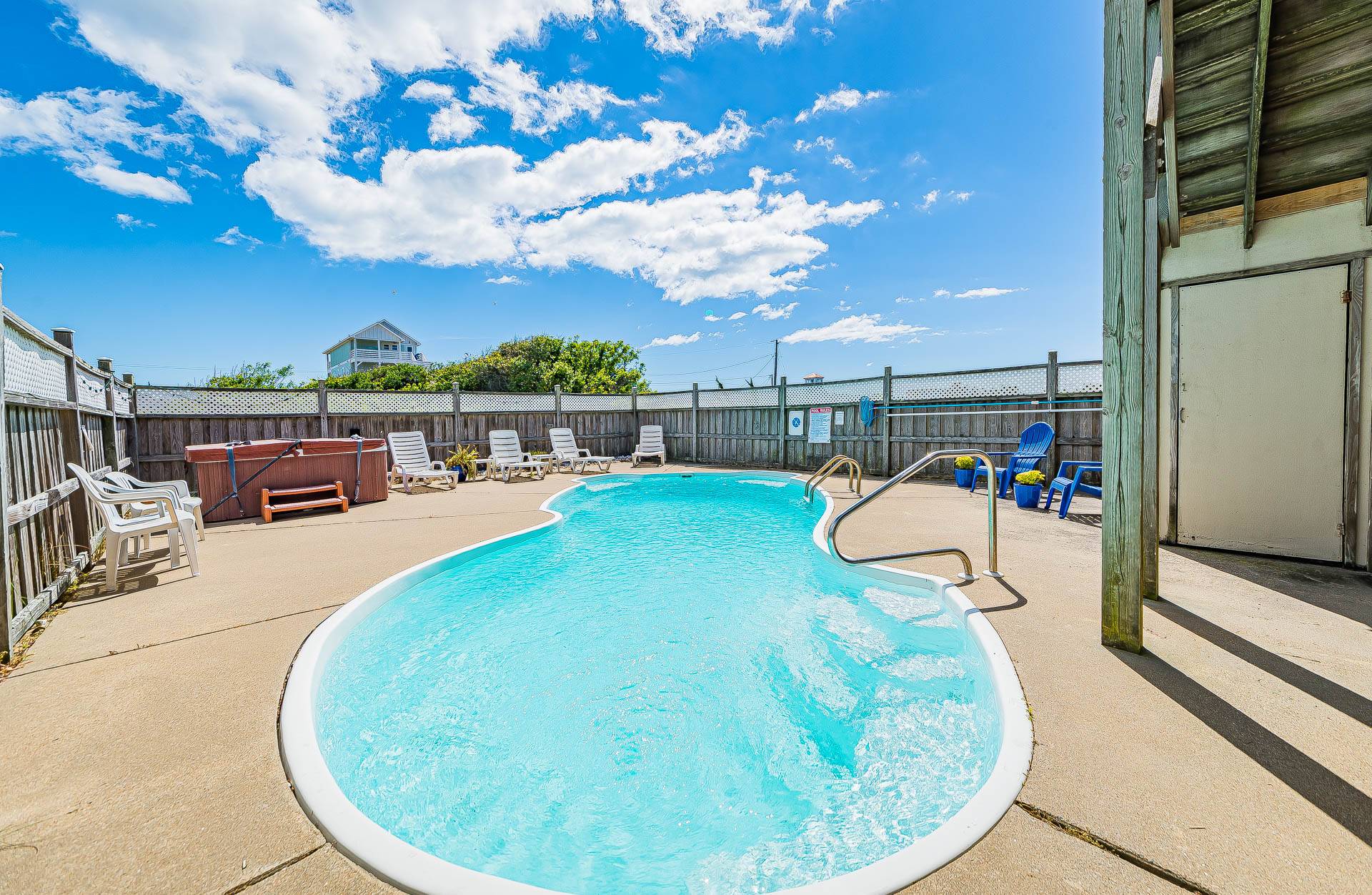 Book Shell Town | Oceanside OBX Vacation Rental