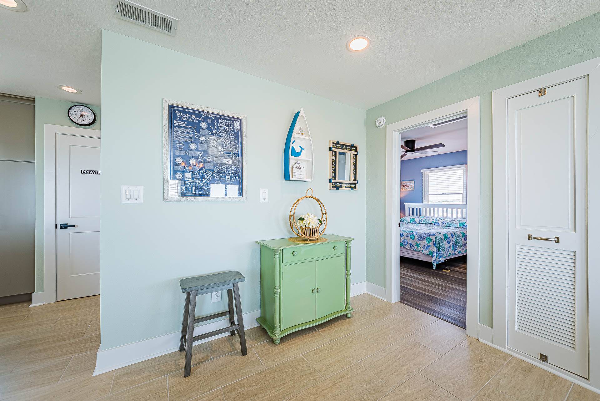 Book Milo's Waves | Oceanside OBX Vacation Rental