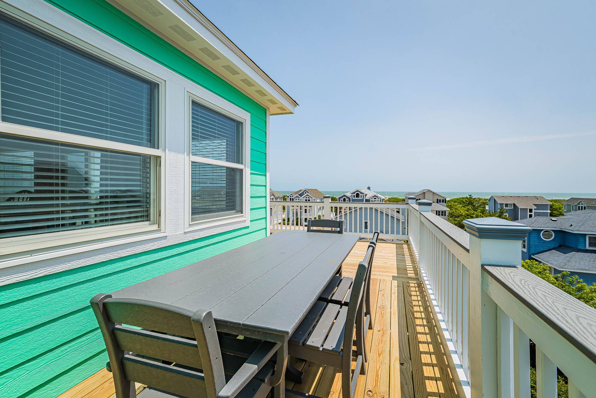 Book Milo's Waves | Oceanside OBX Vacation Rental