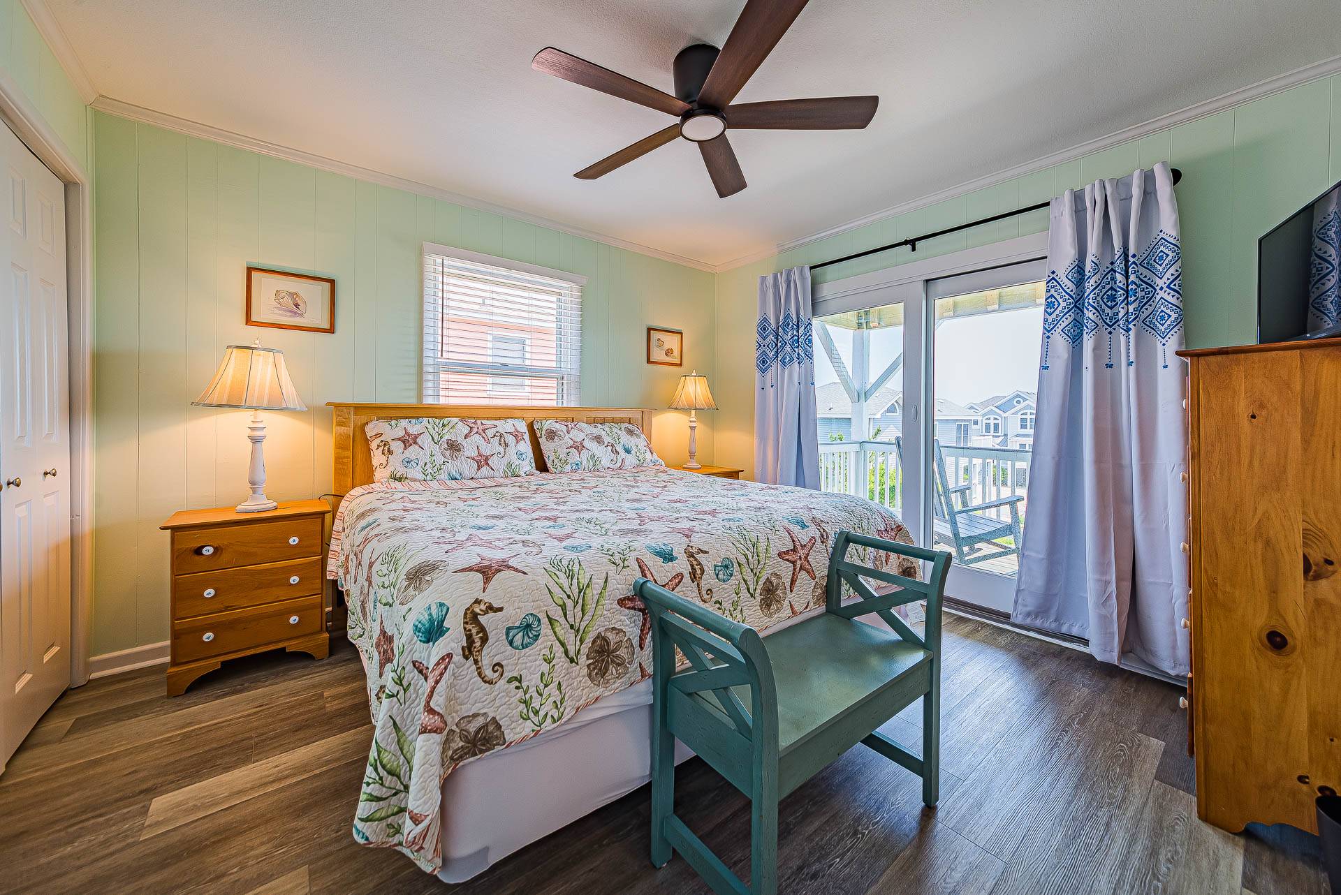Book Milo's Waves | Oceanside OBX Vacation Rental