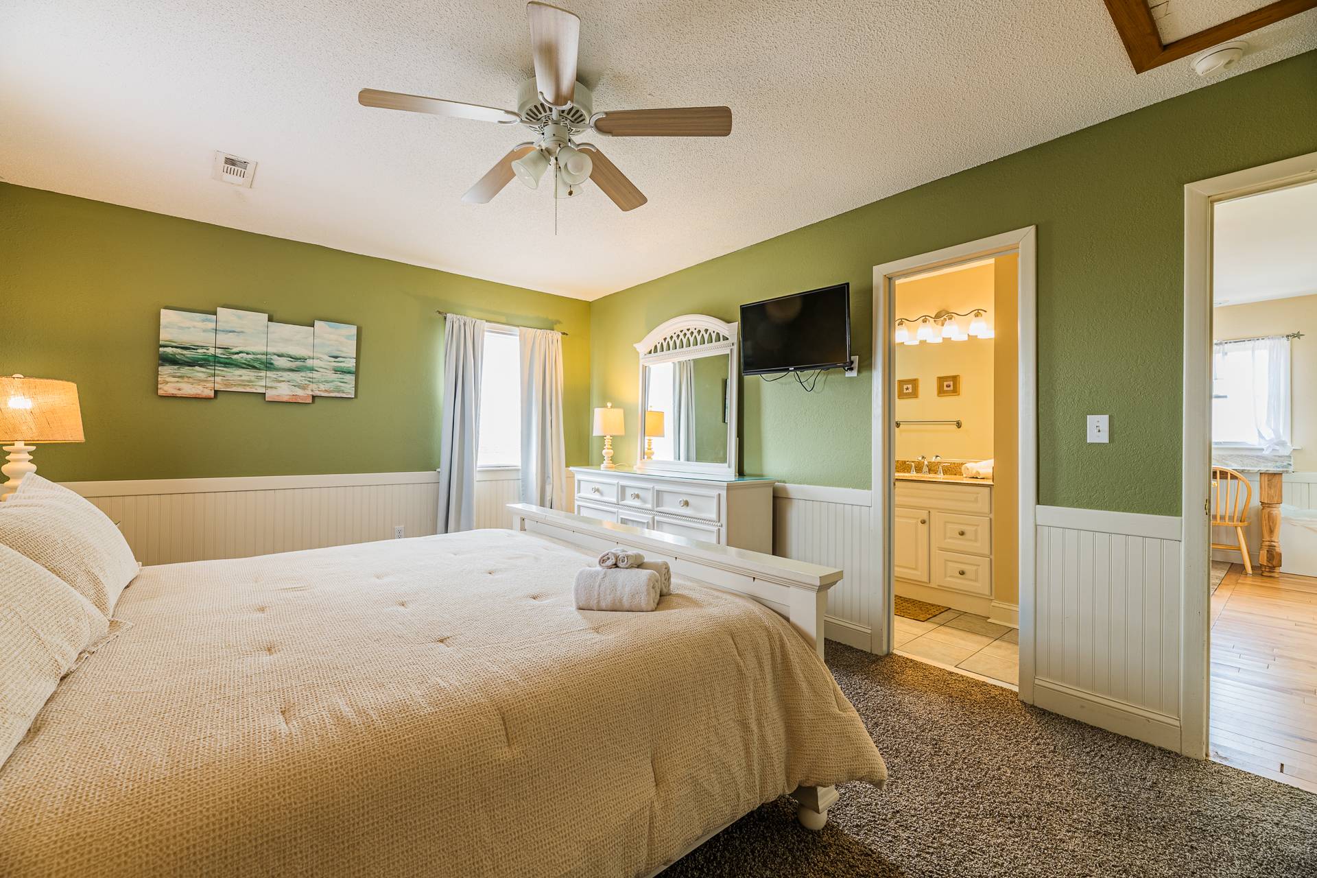 Book Almost Paradise | Semi-Oceanfront OBX Vacation Rental