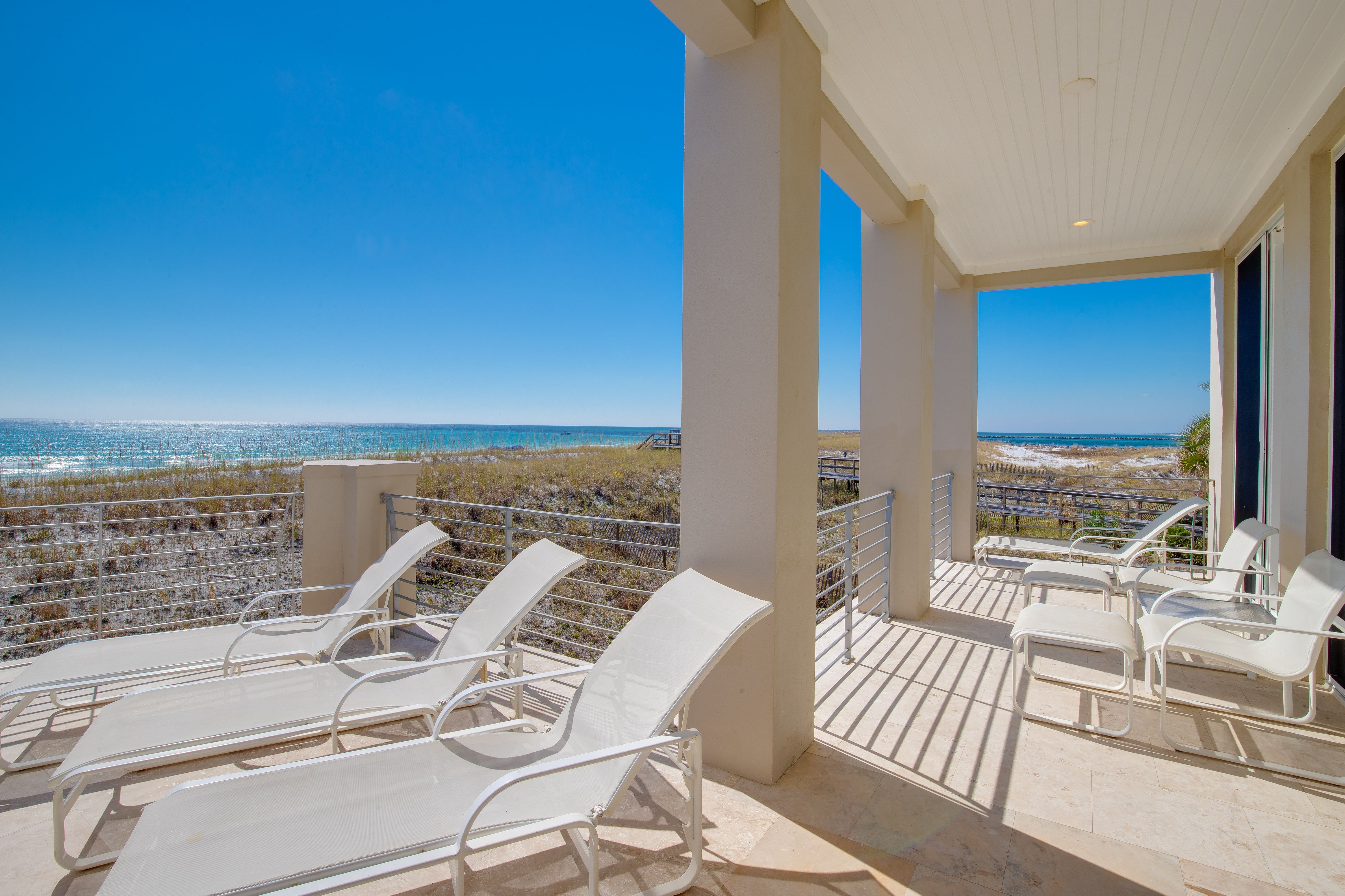 "Pipe Dream" Epic Destin Pointe Beachfront Home, Com Pool on Holiday ...
