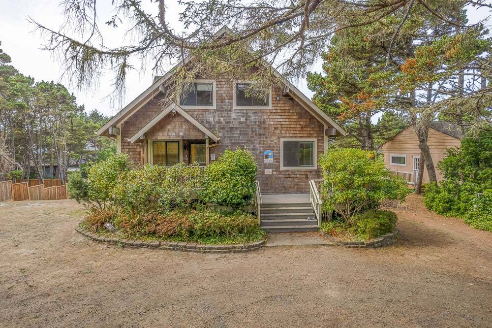 First Mate's Cottage - Bloomer Estates | Klipsan Beach Vacation Home ...