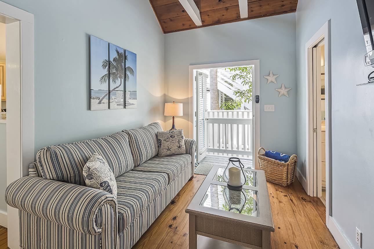 TIDES ON SIMONTON ~ Easy Life! | Best of Key West Rentals