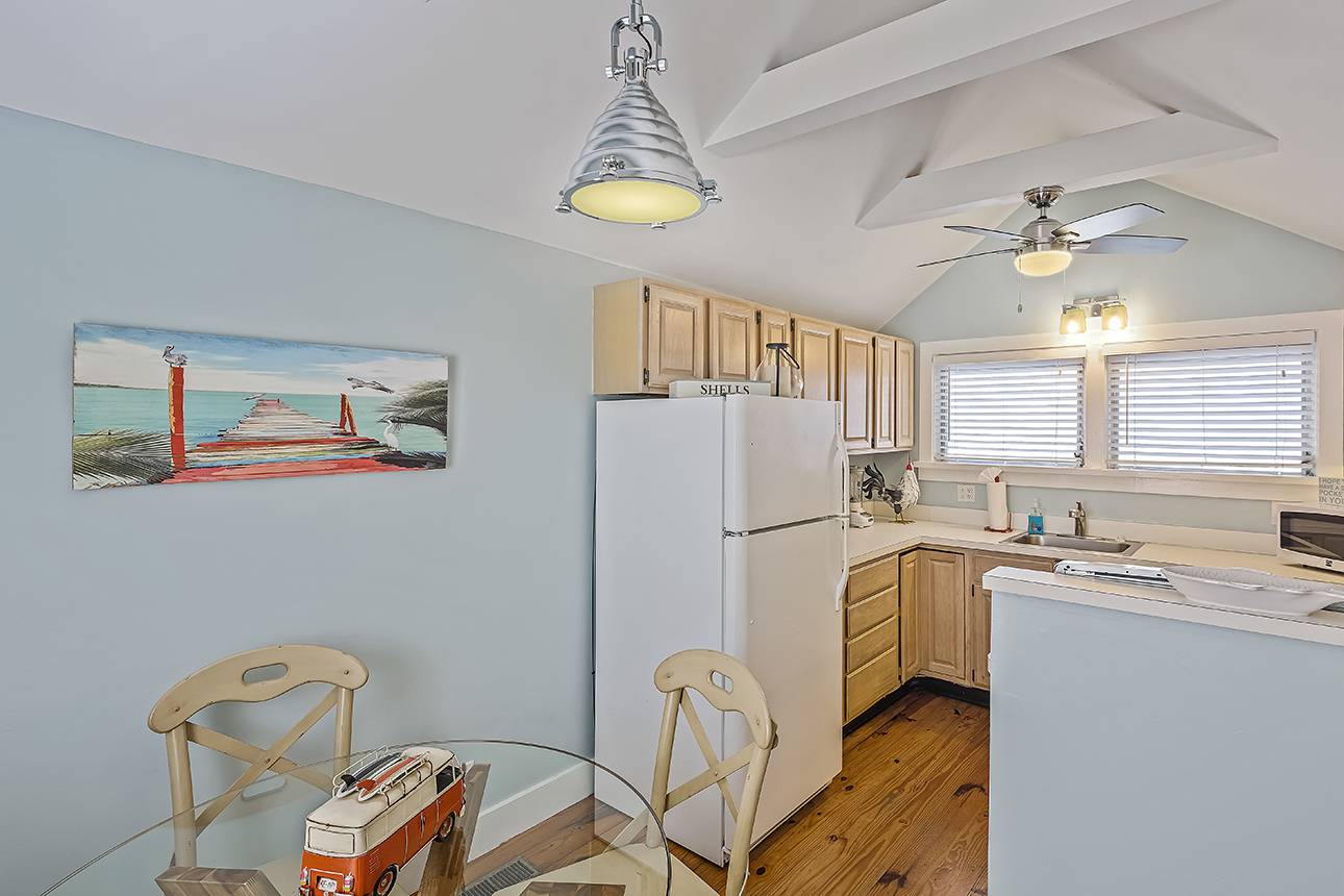 TIDES ON SIMONTON ~ Easy Life! | Best of Key West Rentals