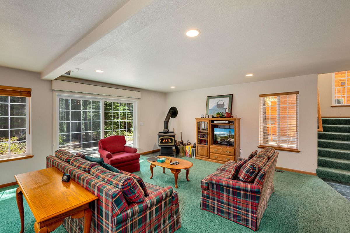 Pine Cone Lodge | Buckingham Properties Lake Tahoe