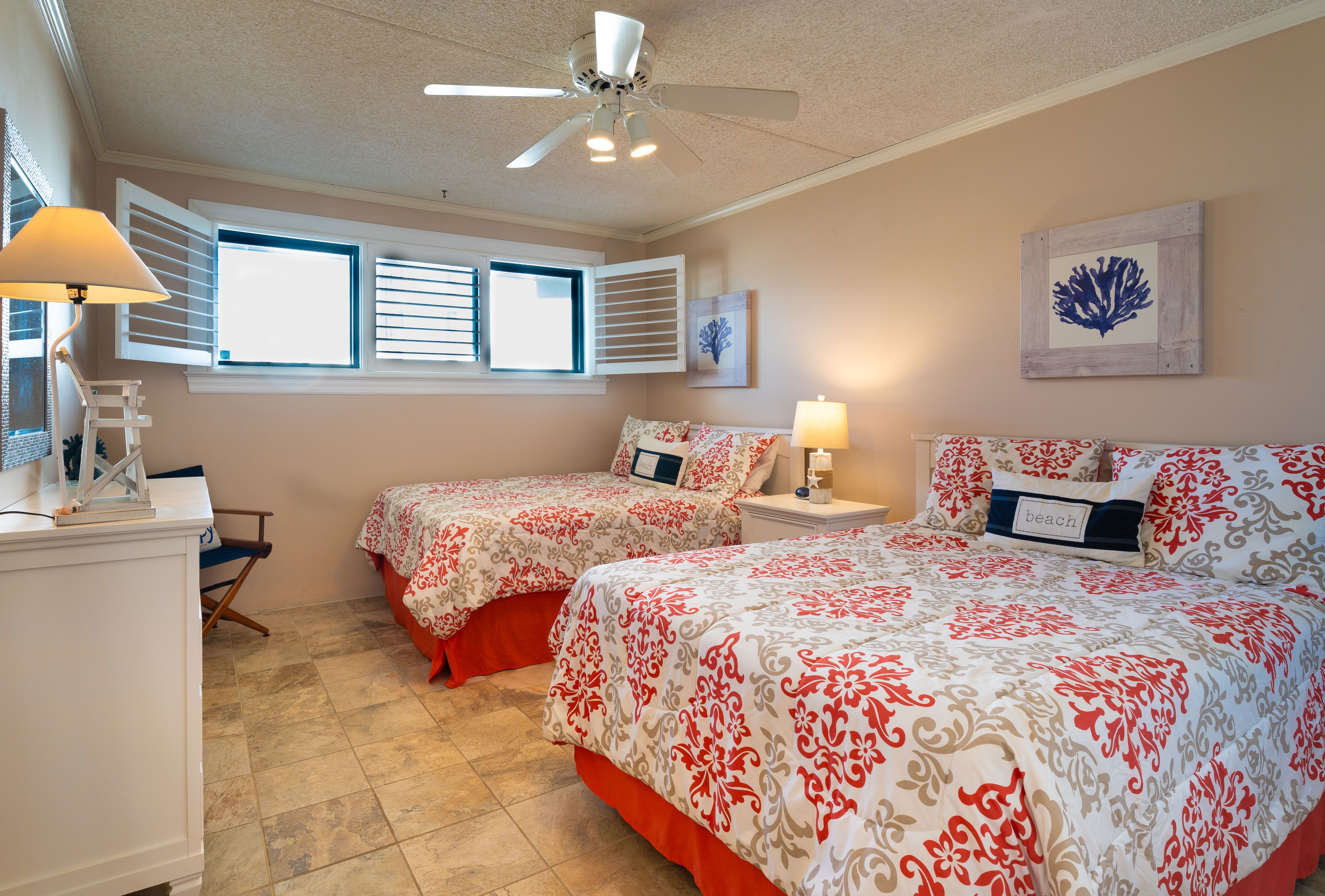 Camelot 204 B | Century 21 New Horizon