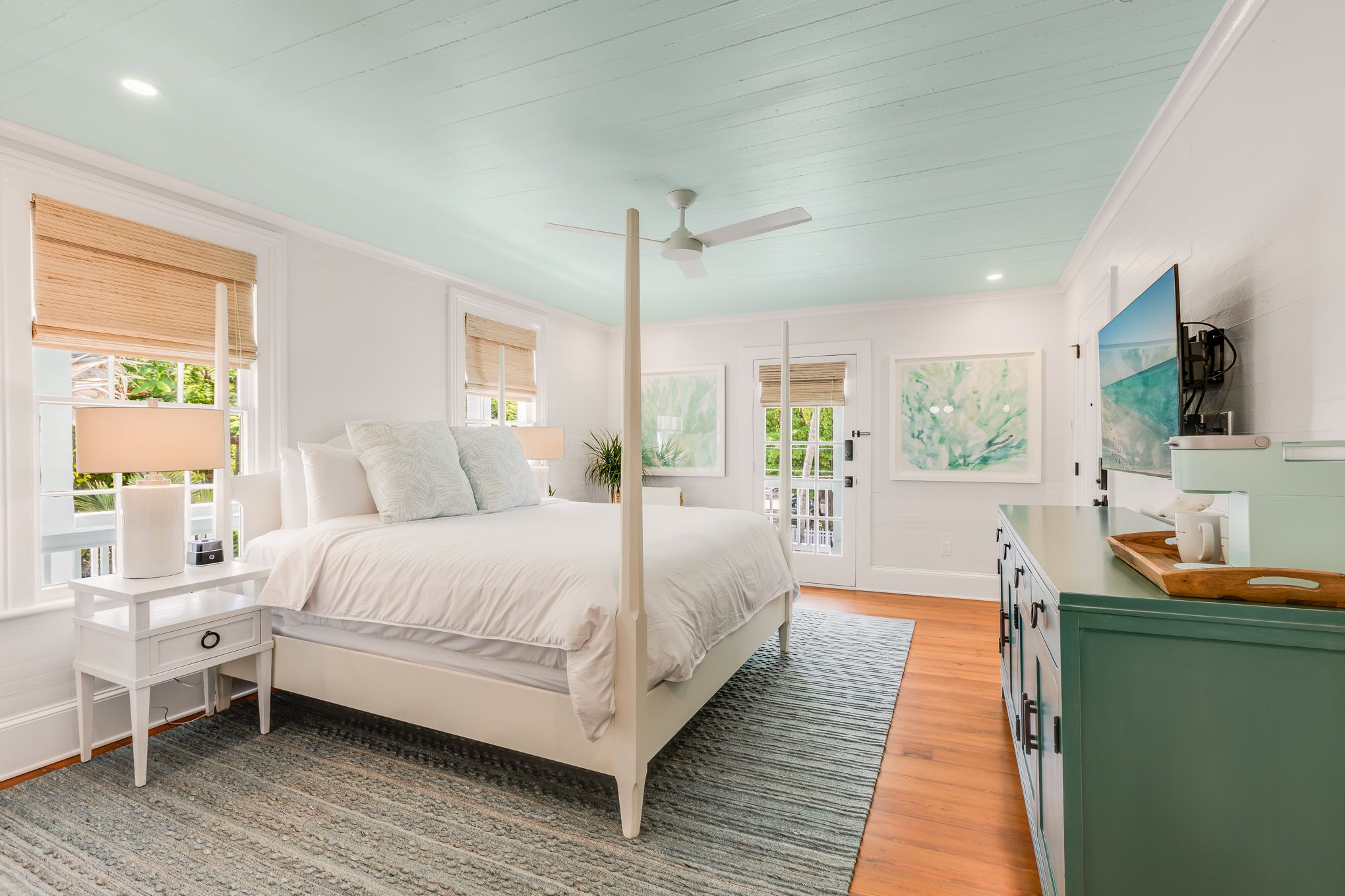 HONEY @ Scarlet Mango Inn Key West | Dwell Key West