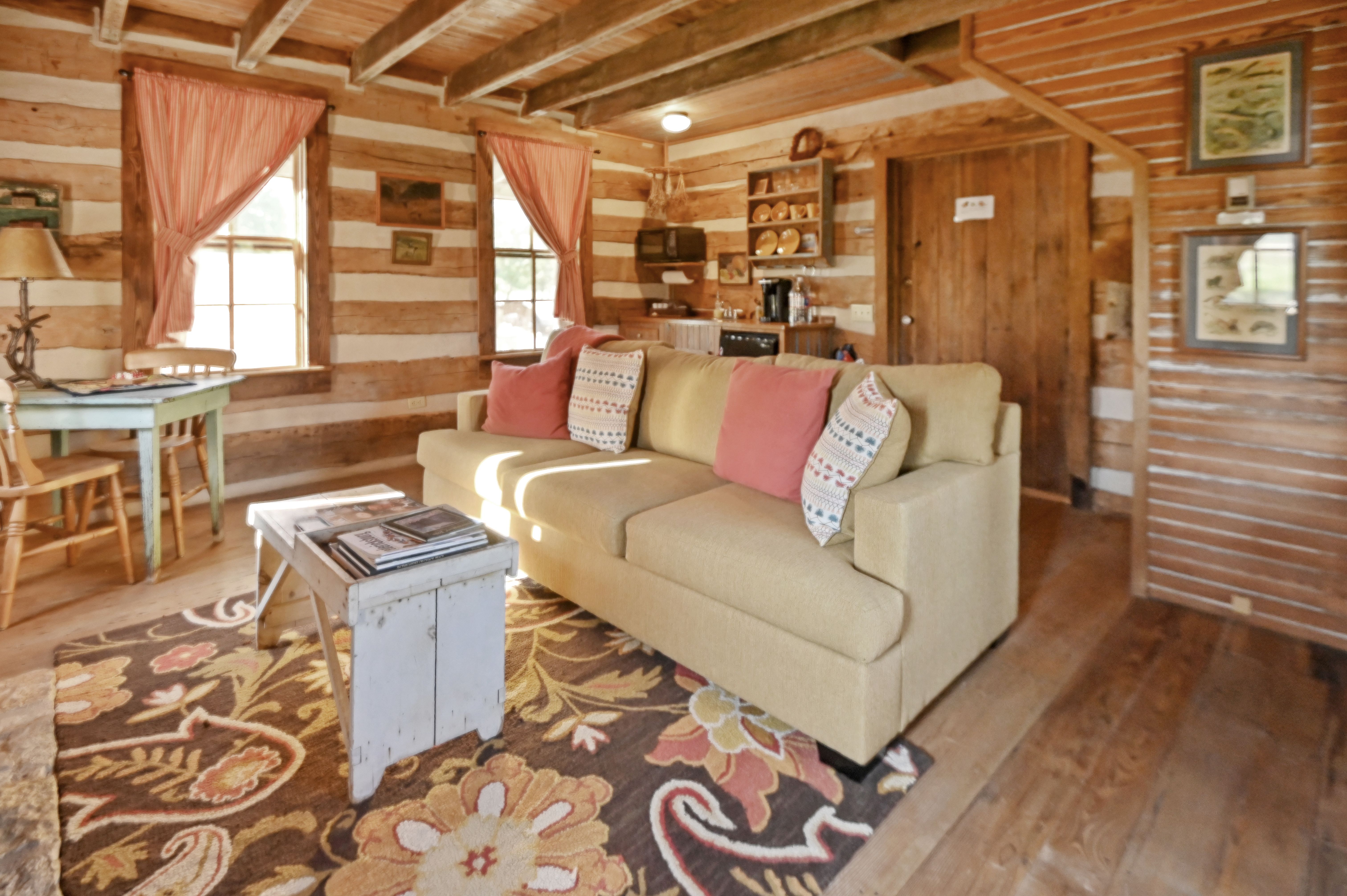 AB Butler- Both Suites | Fredericksburg Stays