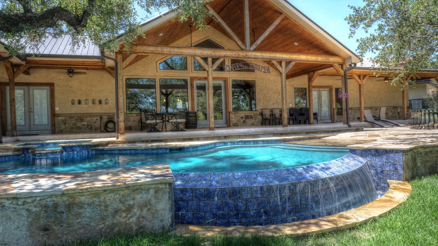 Fryars' Villa | Frio Premier Rental Homes