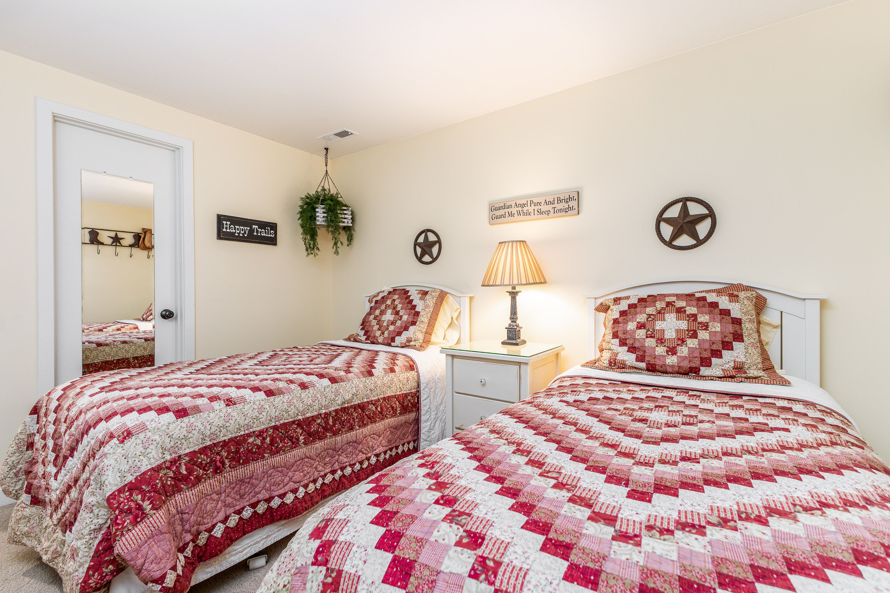 Plum Cove Lake Lookout | Vacation Homes of Galena