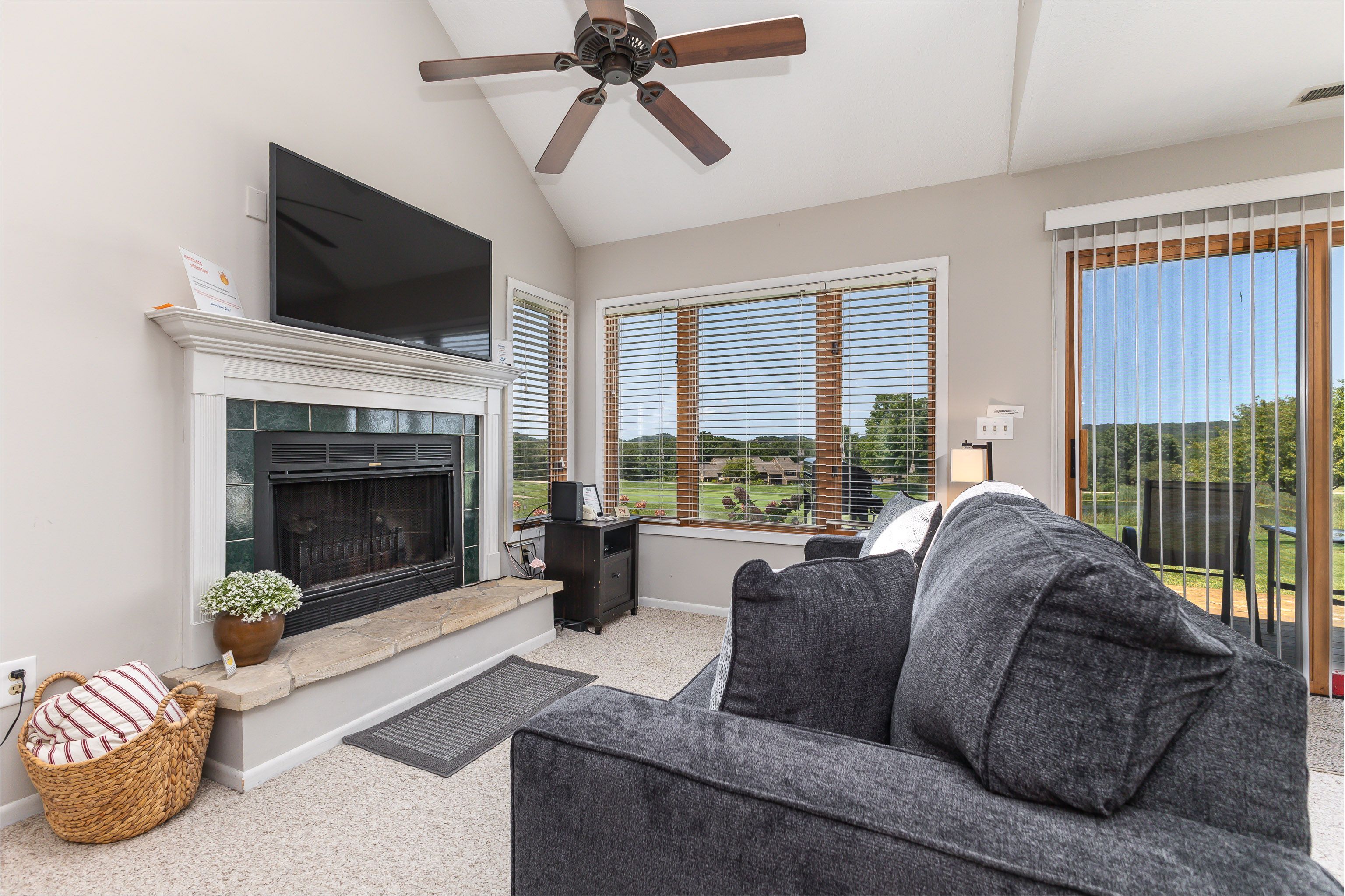 1BR Galena Territory Vacation Condo with Deck and Golf Views