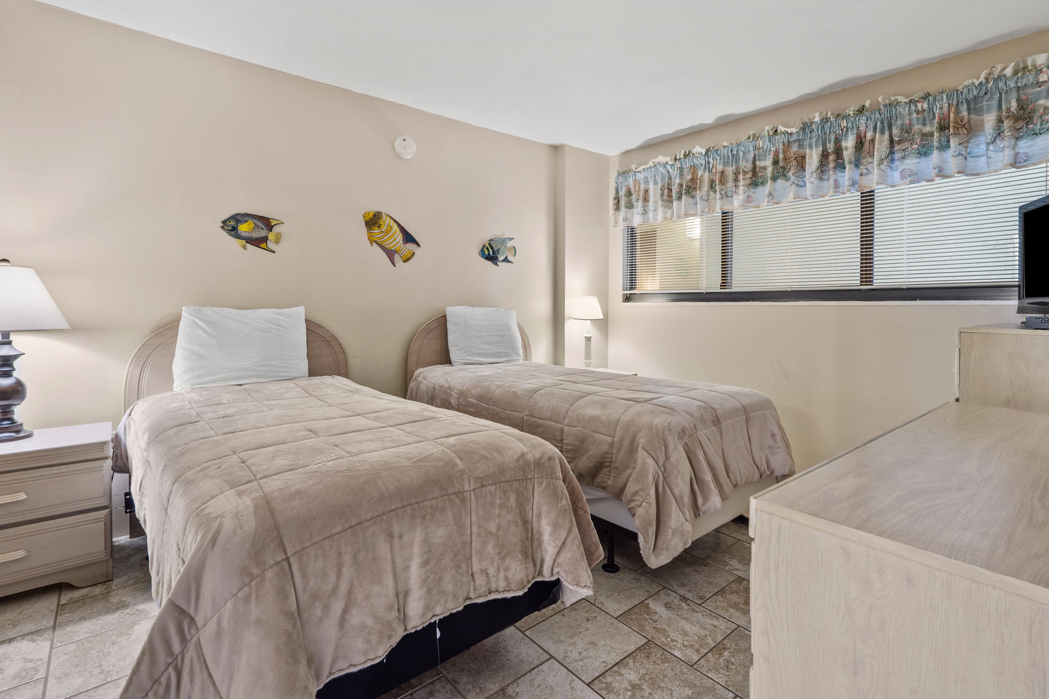 Shoreham Towers 7B | McMillan Vacations