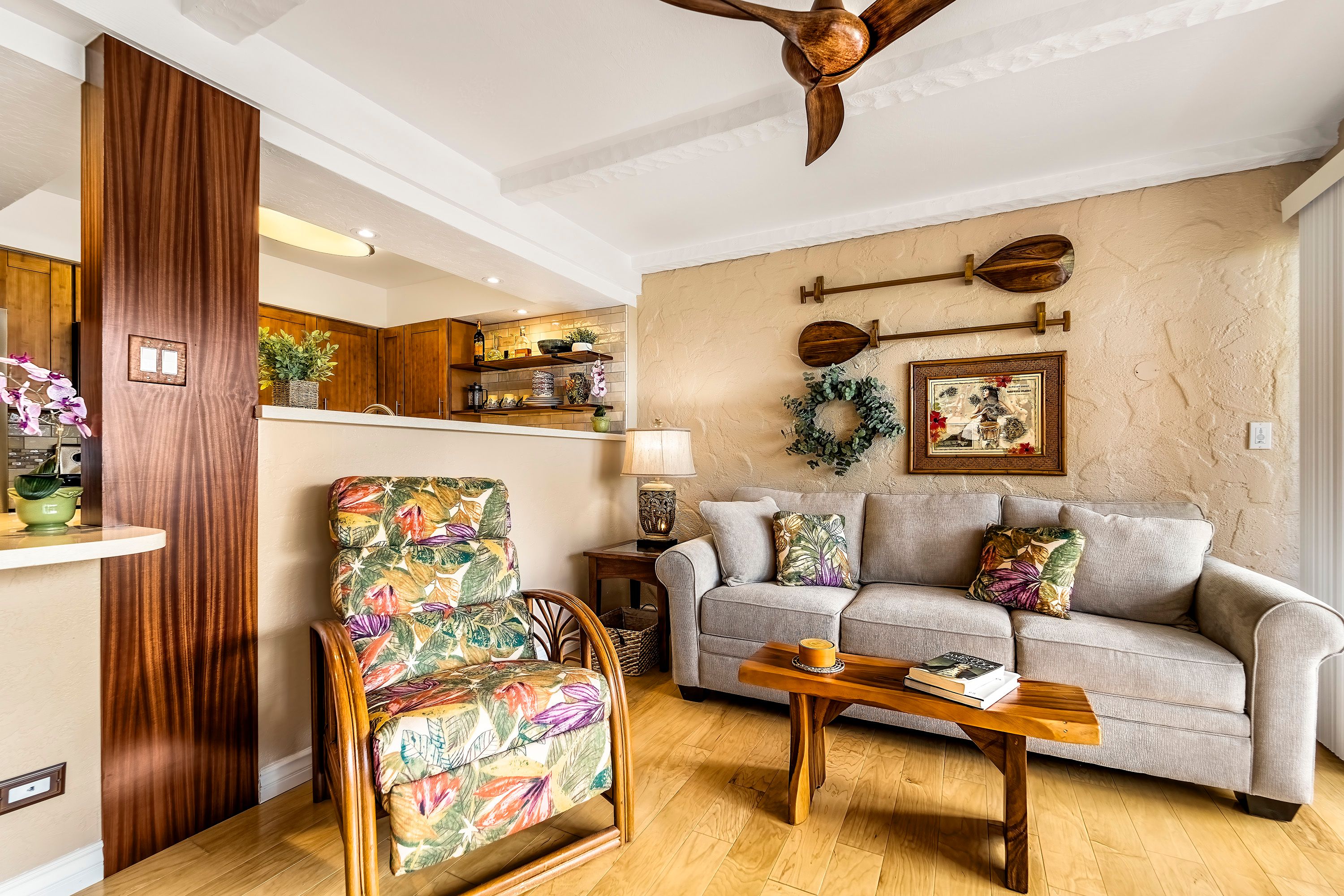 Casa De Emdeko 237 | Knutson & Associates