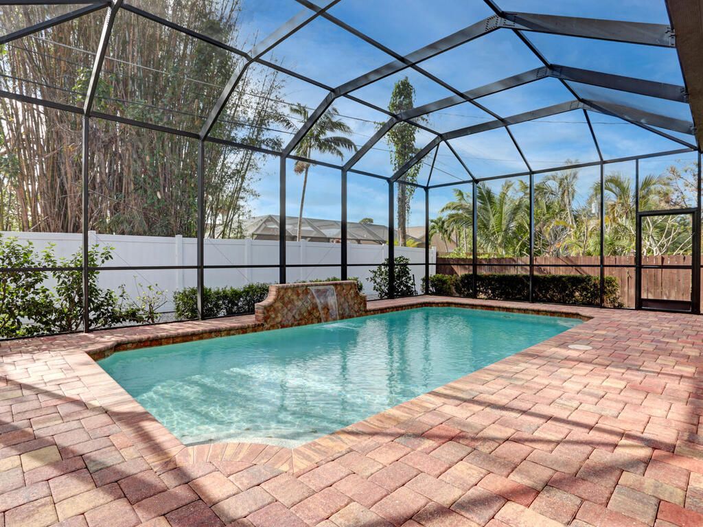 Naples Park Getaway | Naples Trust Vacation Rentals