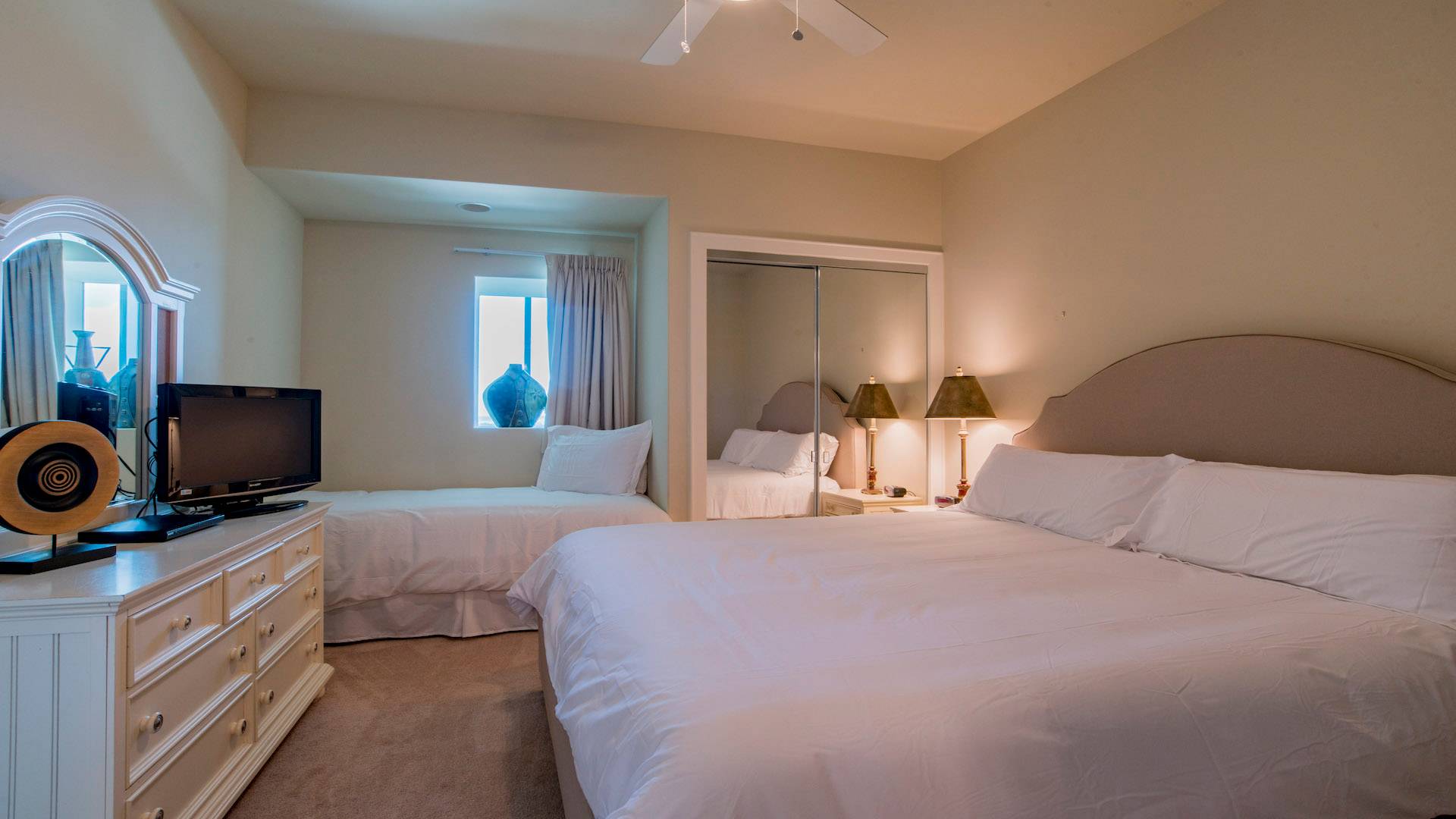 Turquoise Place 1505 D | Phoenix Rentals Vacation Properties