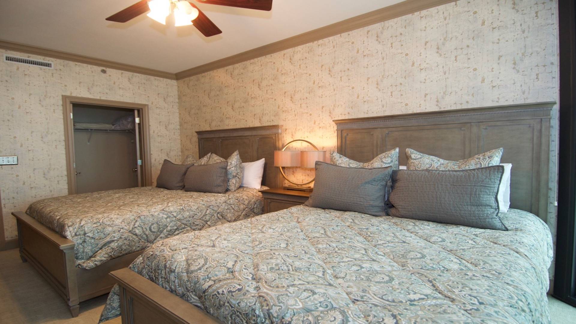 Phoenix IX 1008 | Phoenix Rentals Vacation Properties