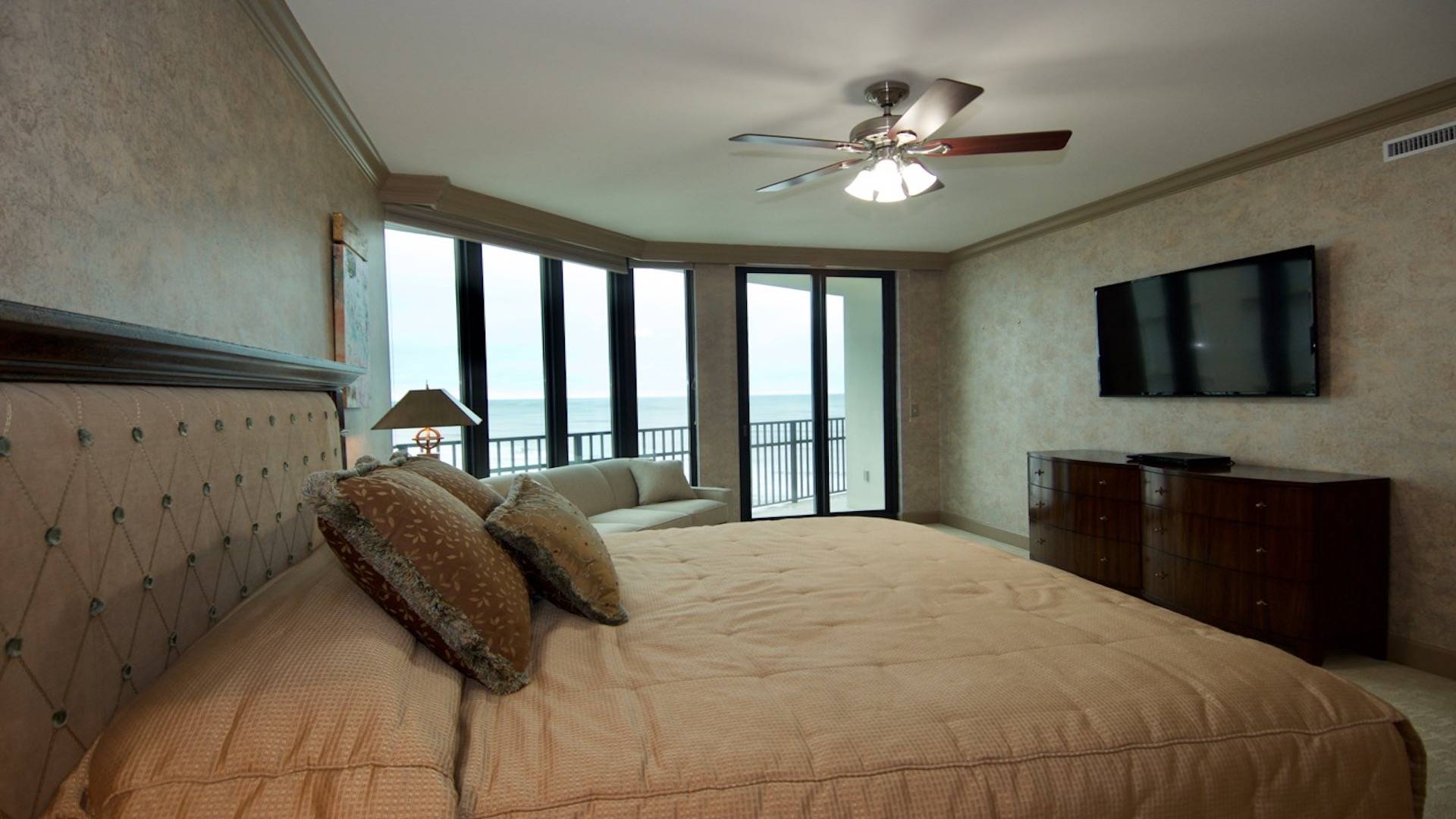 Phoenix IX 1008 | Phoenix Rentals Vacation Properties