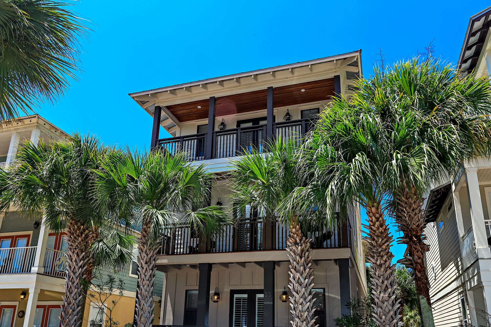 Sip N' Sea | Royal Destinations