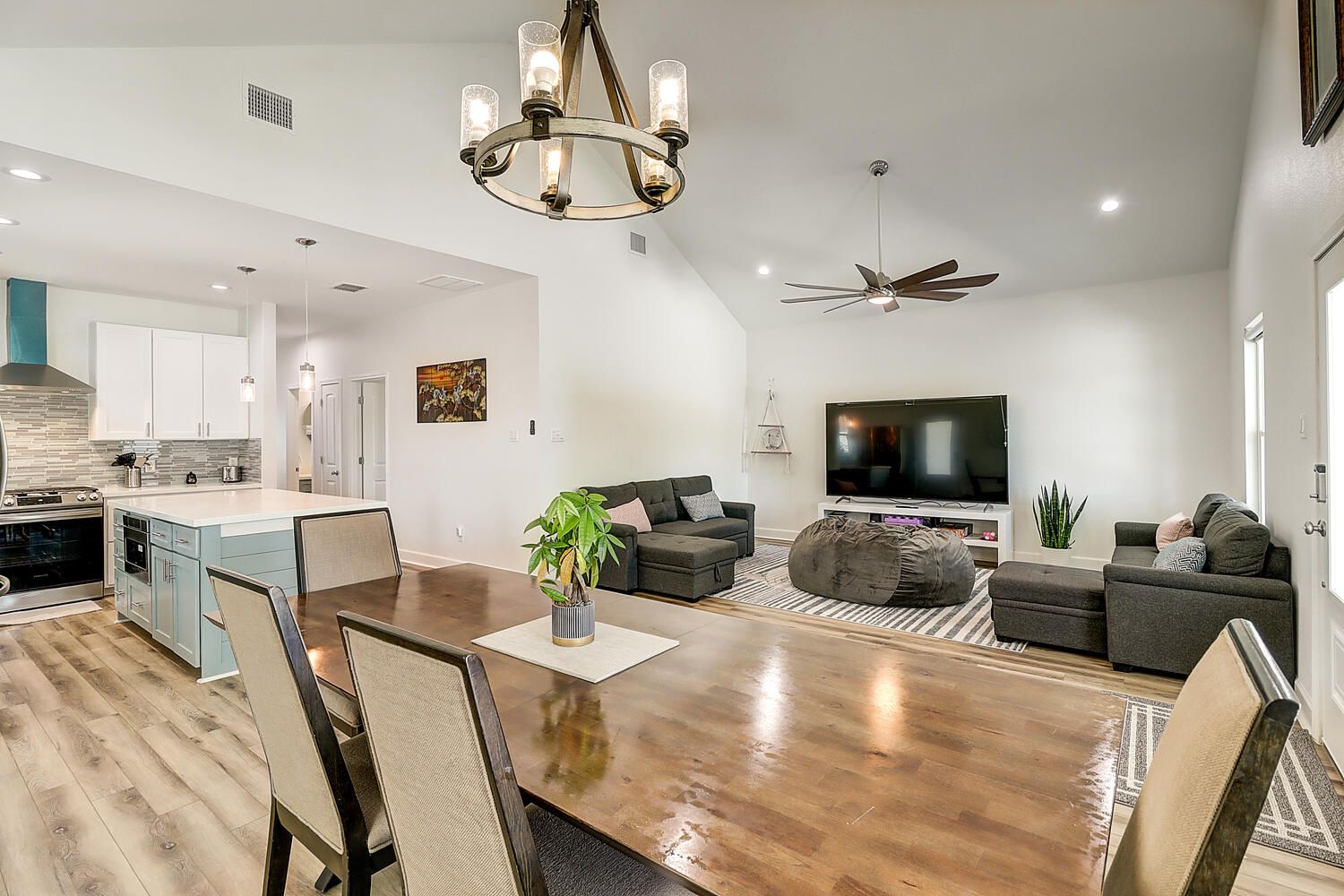 Blue Wave | Rockport Escapes