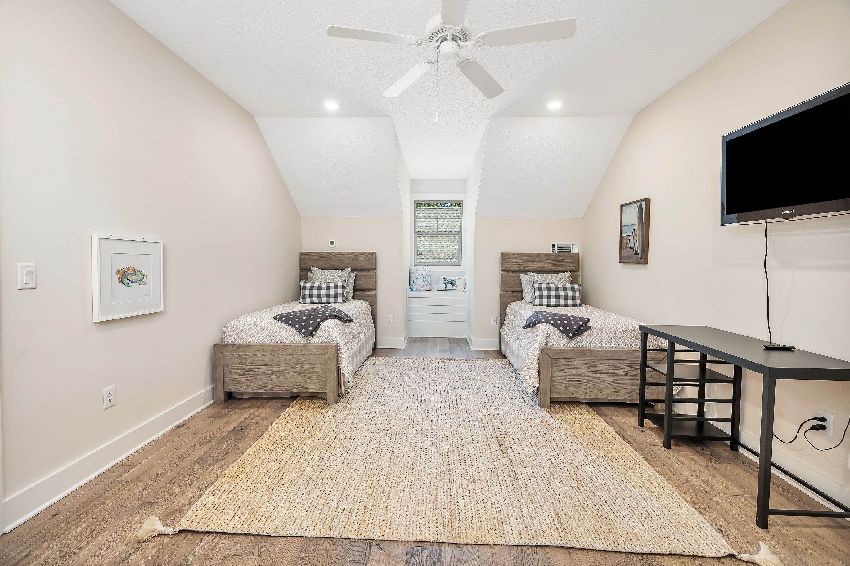 Oak Isle Cottage | Real Escapes Properties